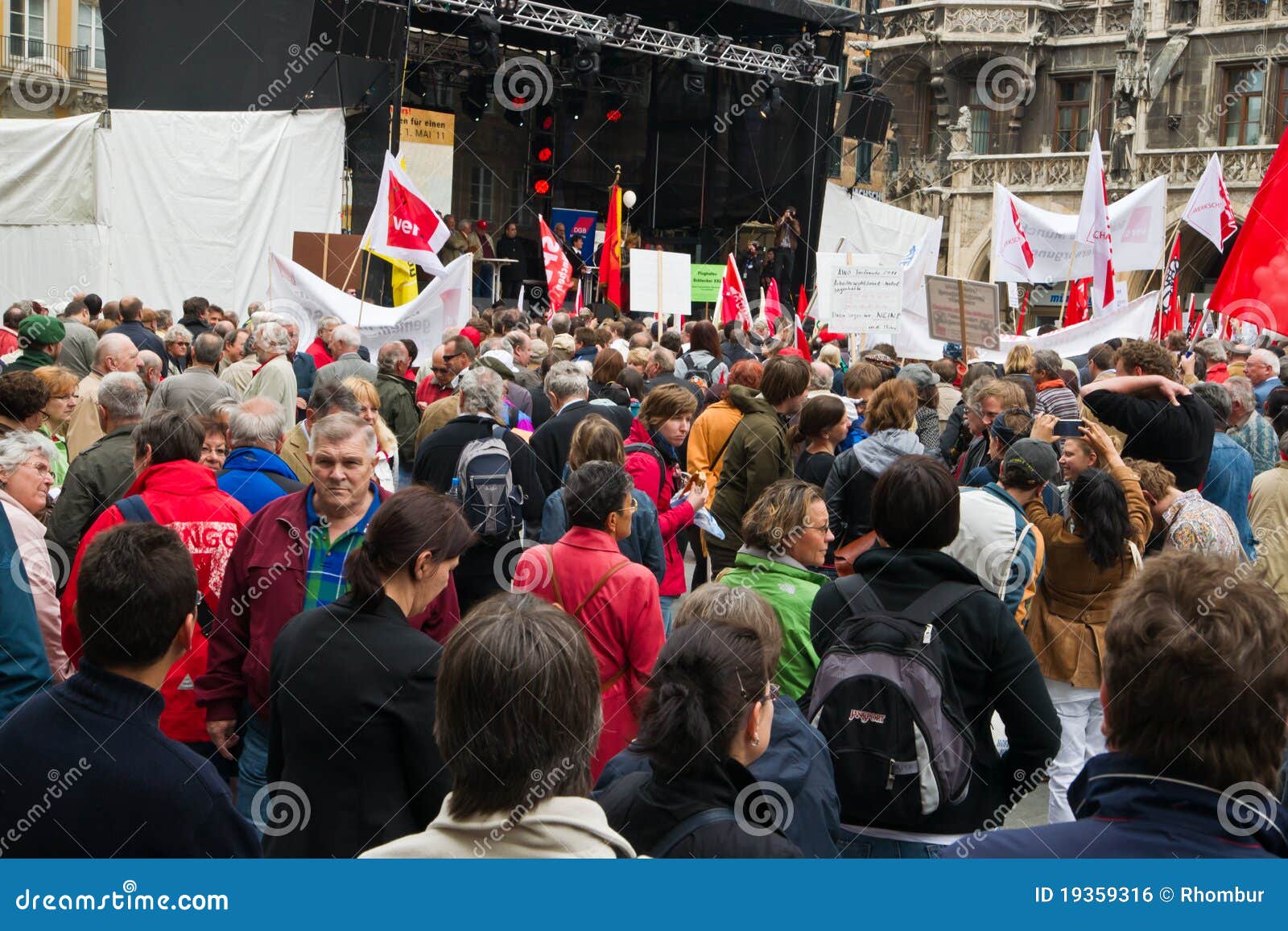 Labour Day Rally in Munich editorial photo. Image of horizontal - 19359316