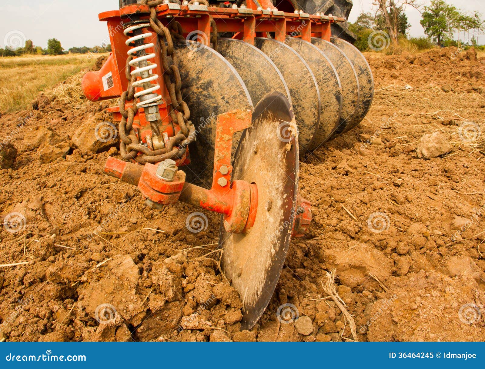 Labourage du tracteur image stock. Image du zone, cultivation - 36464245