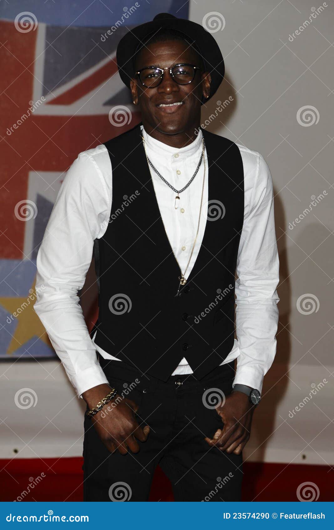 Labrinth editorial image. Image of labrinth, steve, awards - 23574290