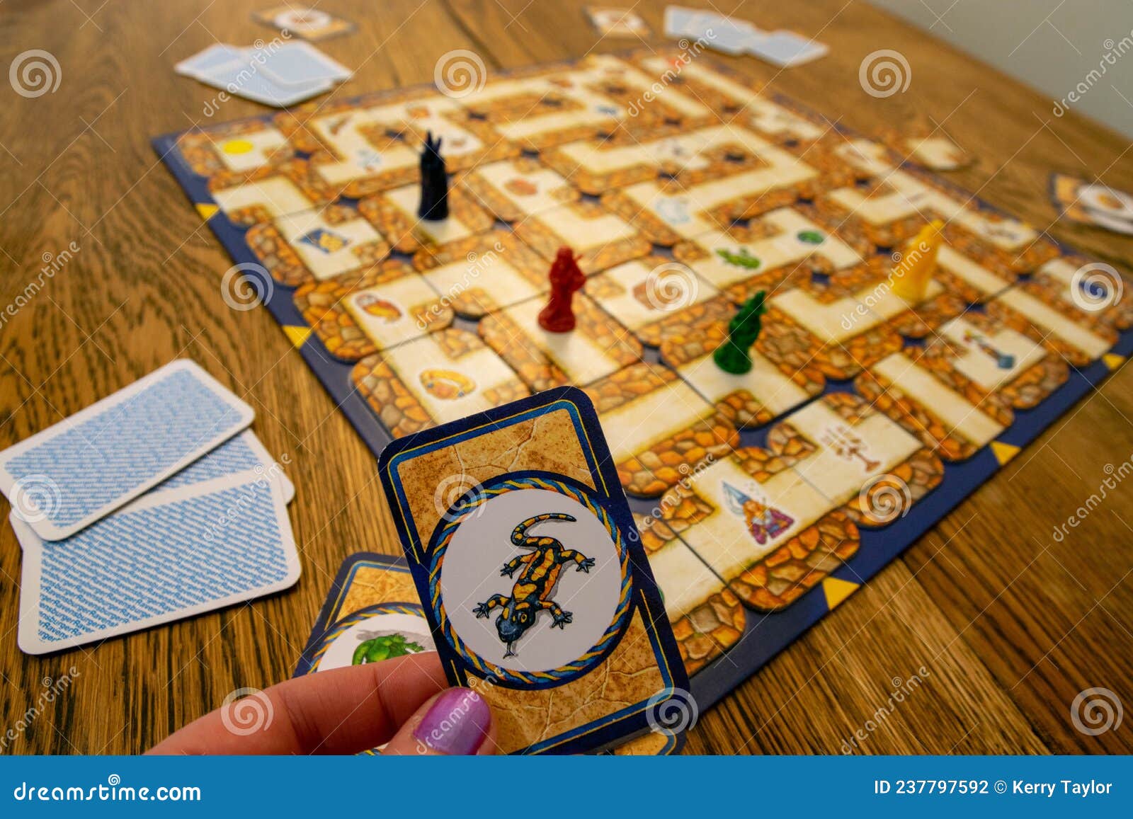 Labyrinth board game editorial photography. Image of constantly - 237797592