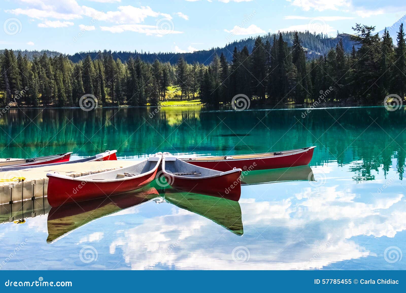 Lac Beauvert, Jasper National Park Stock Image - Image of rocky, vista ...