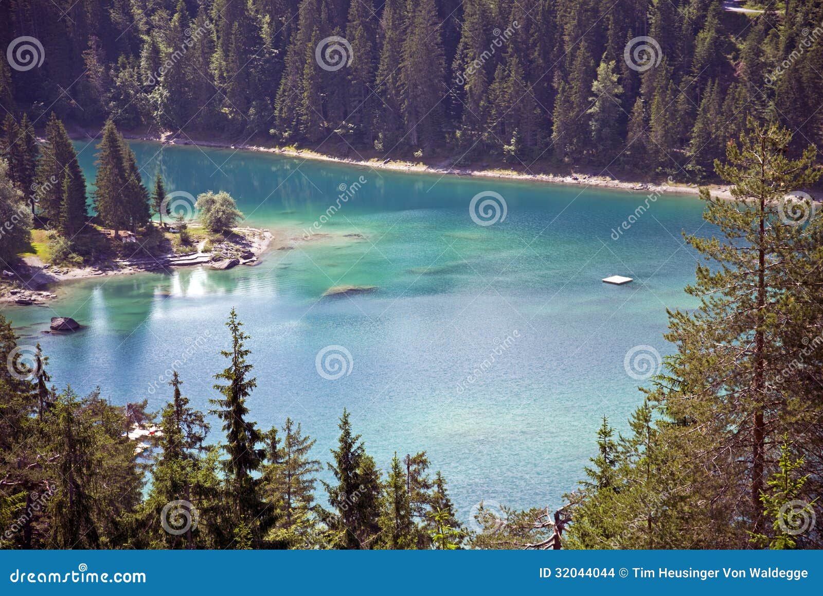 Lac Cauma, Suisse photo stock. Image du ciel, calme, bleu - 32044044