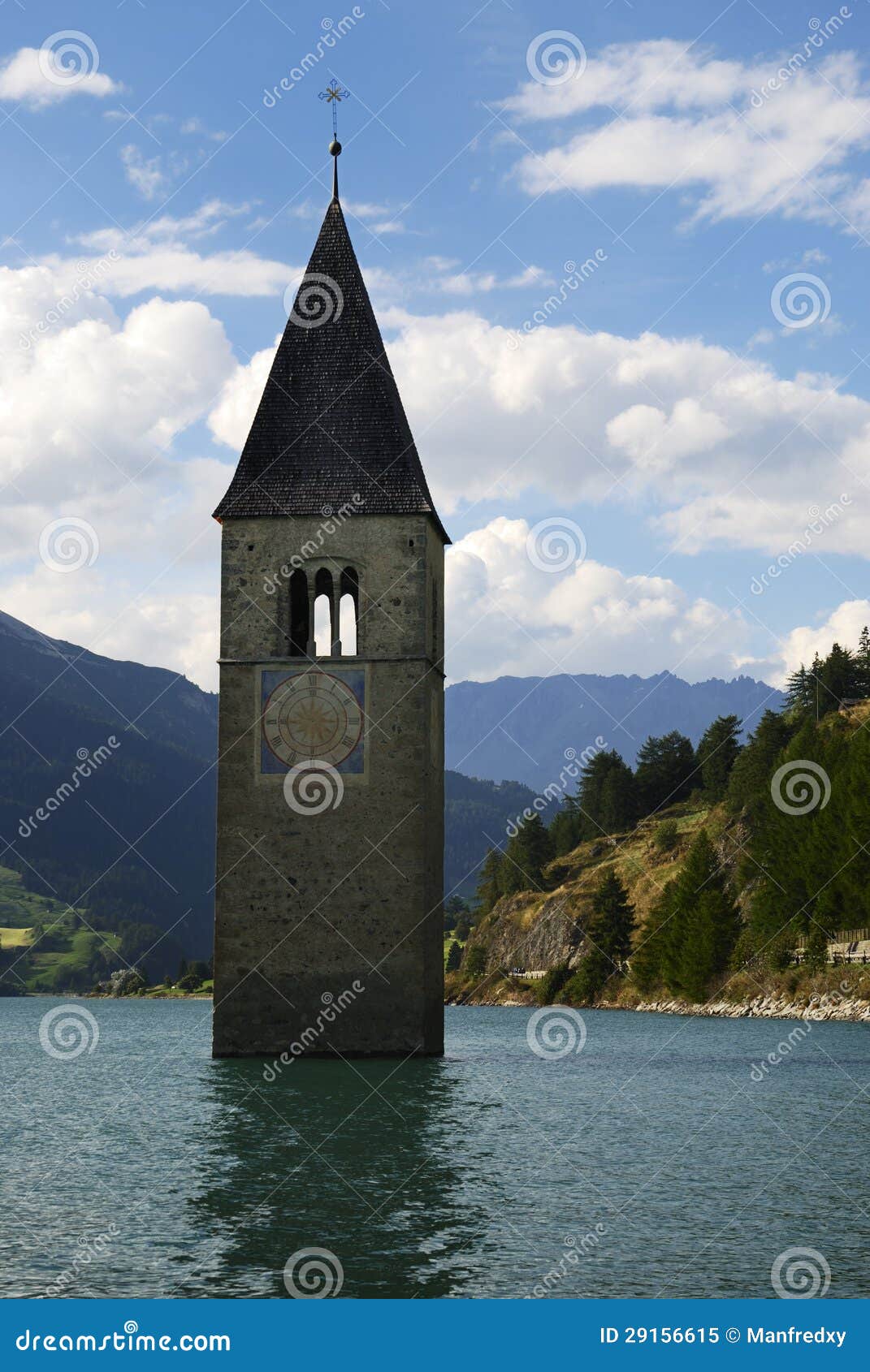Lac Resia image stock. Image du montagnes, nature, horizontal - 29156615