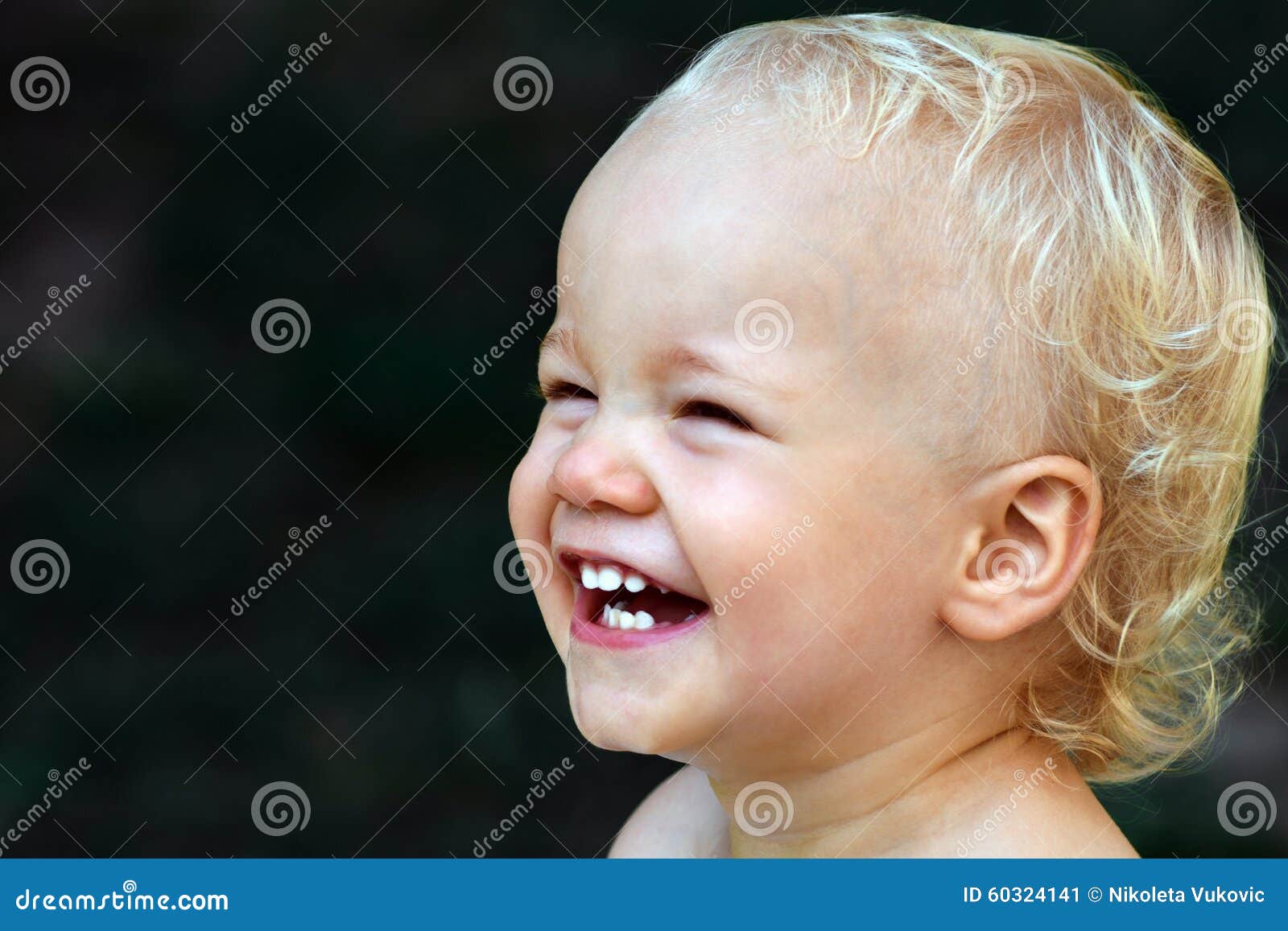 Lachend kind stock afbeelding. Image of kind, baby, glimlach - 60324141