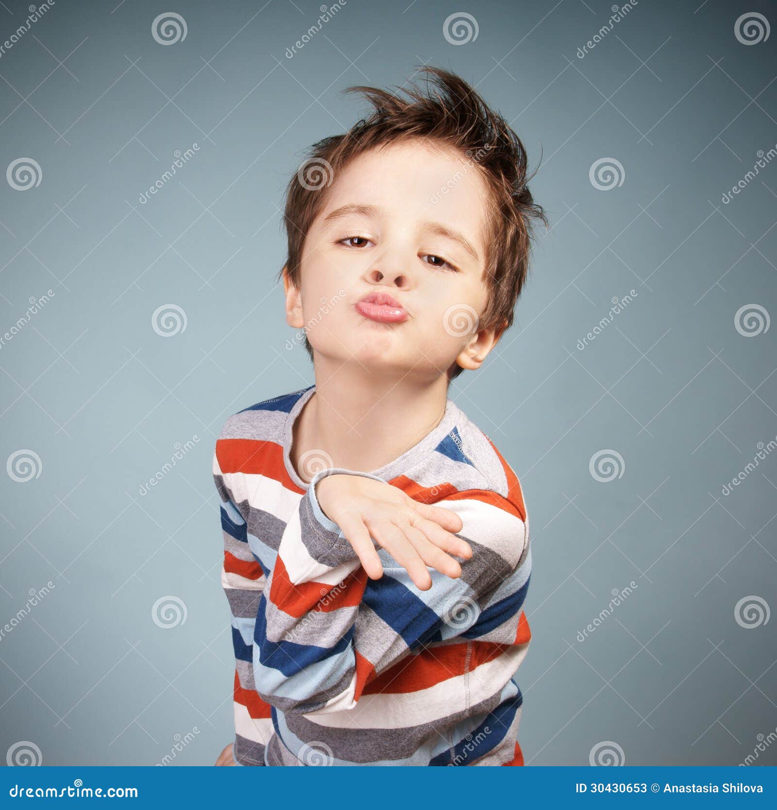 Lachendes Kind stockbild. Bild von bild, ernst, kindheit - 30430653