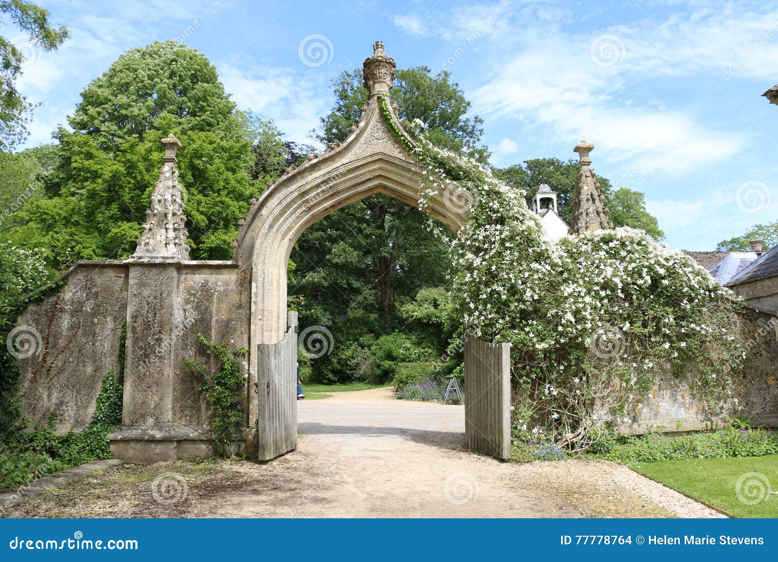 The Abbey Gate Is The Entrance To The Abbey Gardens In Bury St Edmunds ...