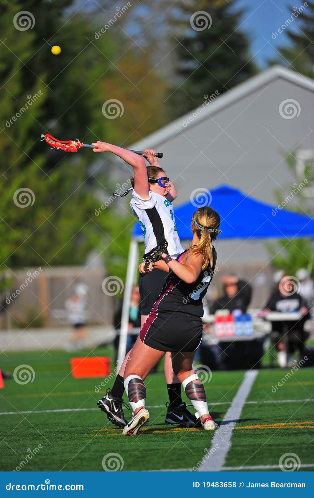 Lacrosse Girls Draw To Start the Game Editorial Stock Photo - Image of ...