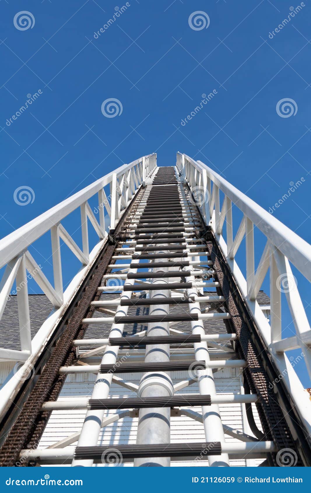 Ladder to the Sky stock image. Image of extension, path - 21126059