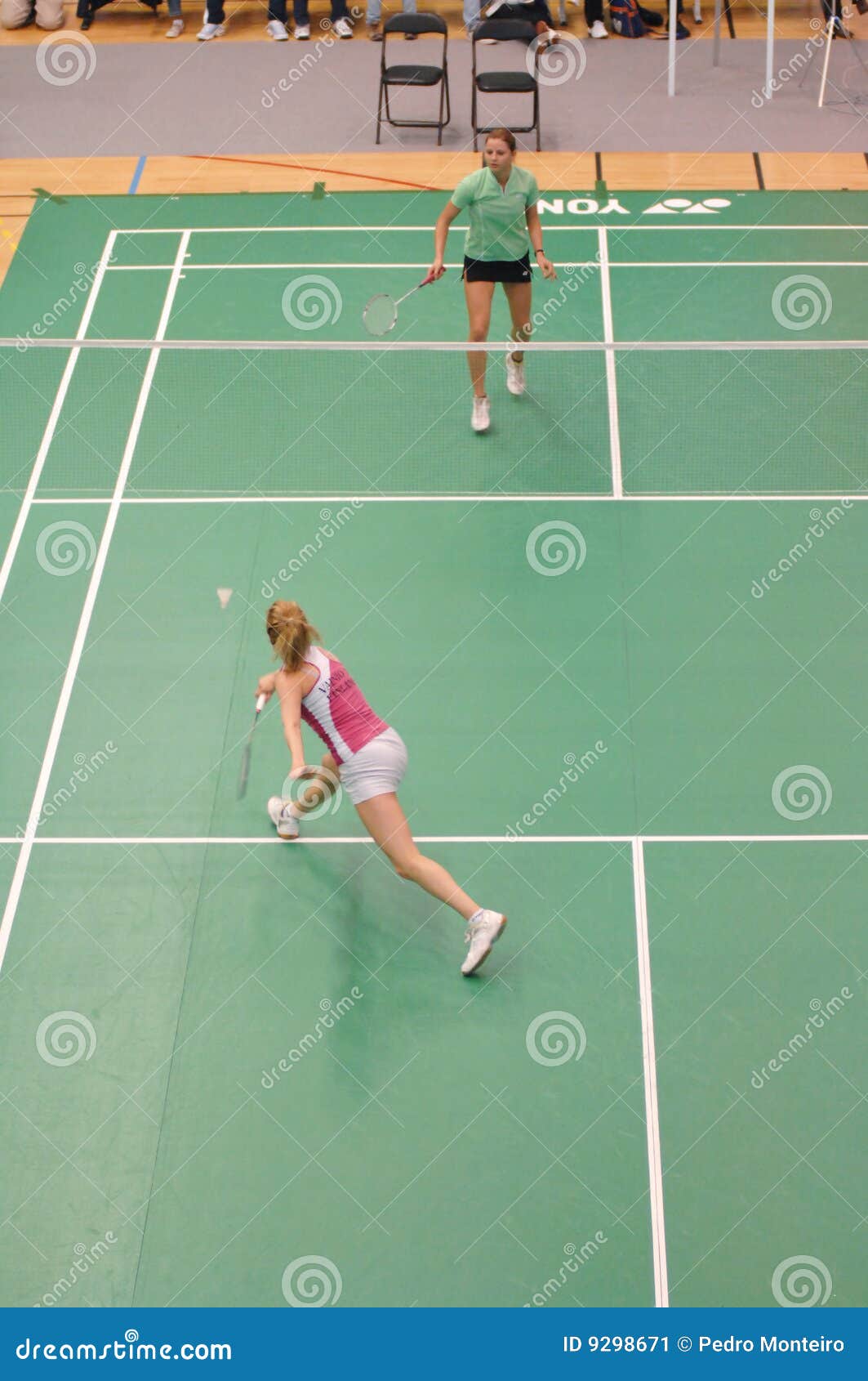LADIES SINGLES BADMINTON editorial photo. Image of girl - 9298671
