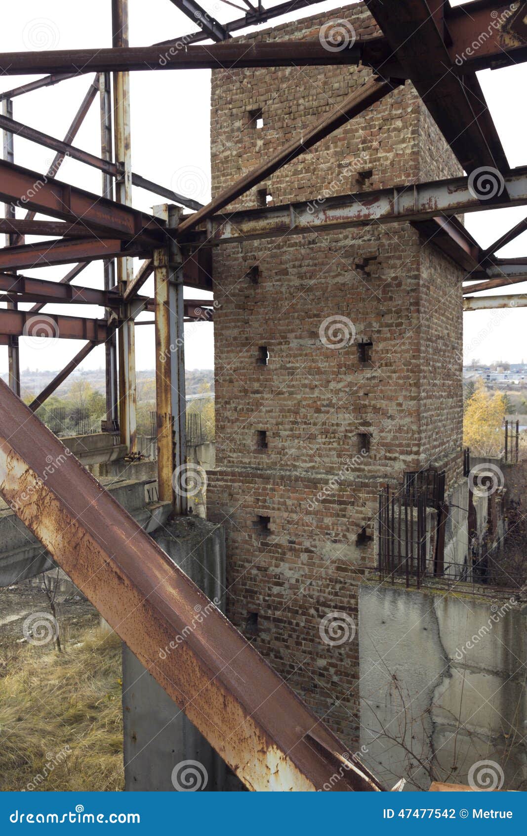 Ladrillos industriales foto de archivo. Imagen de hierro - 47477542