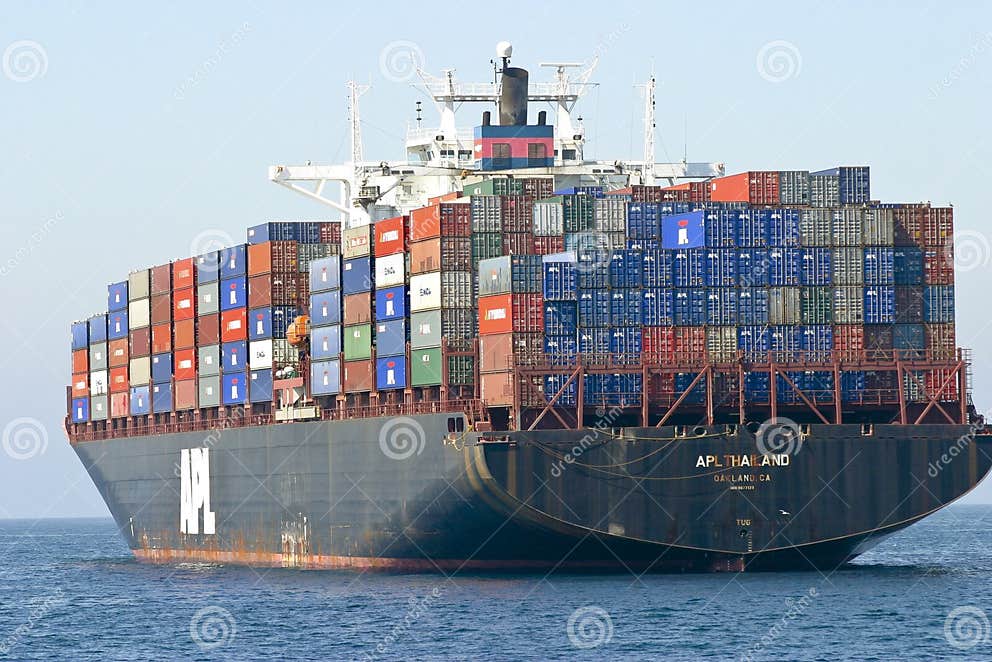Ladung-Containerschiff redaktionelles stockfotografie. Bild von ...