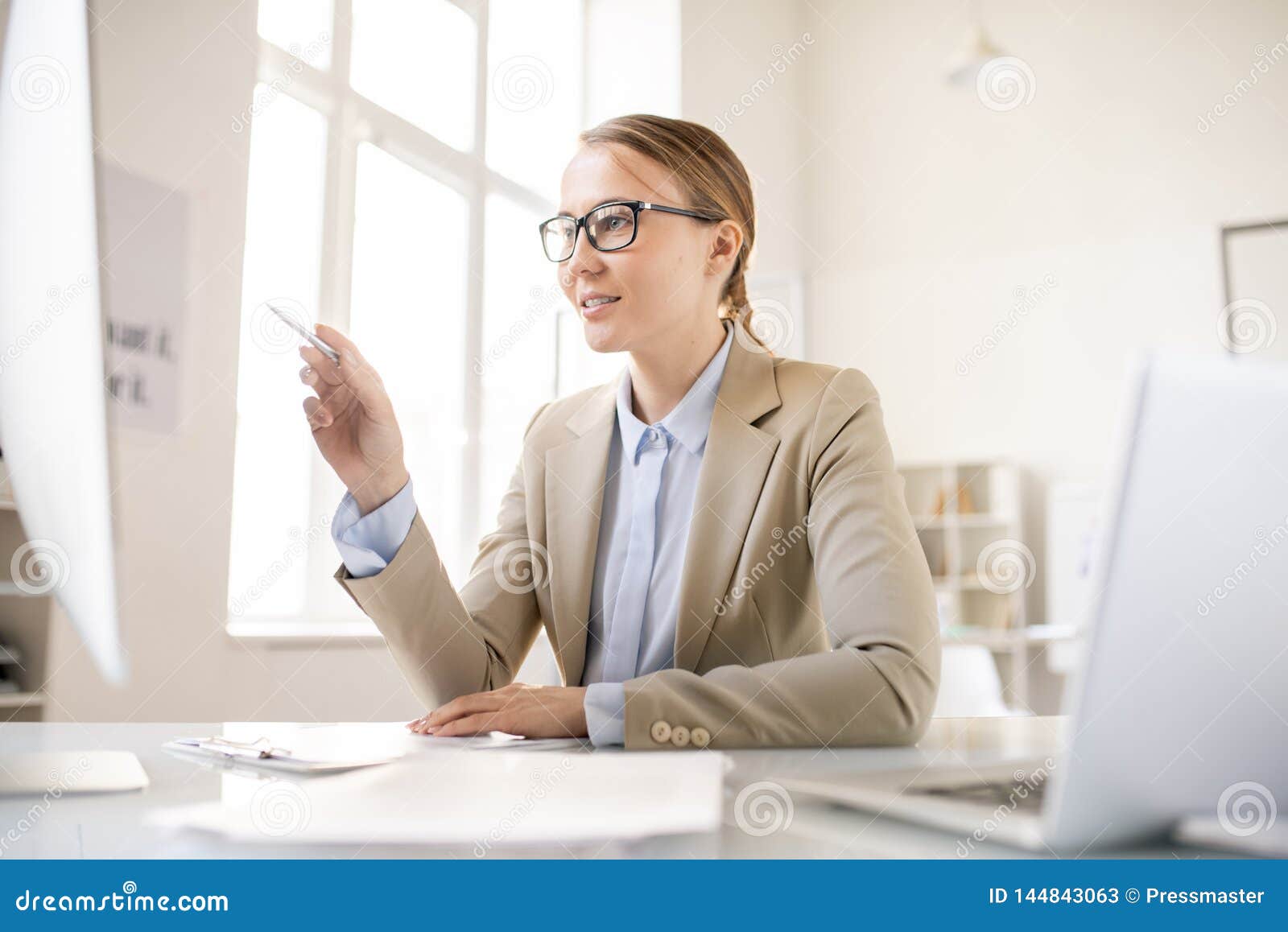 Lady Analyzing Sales Data on Computer Stock Image - Image of woman ...