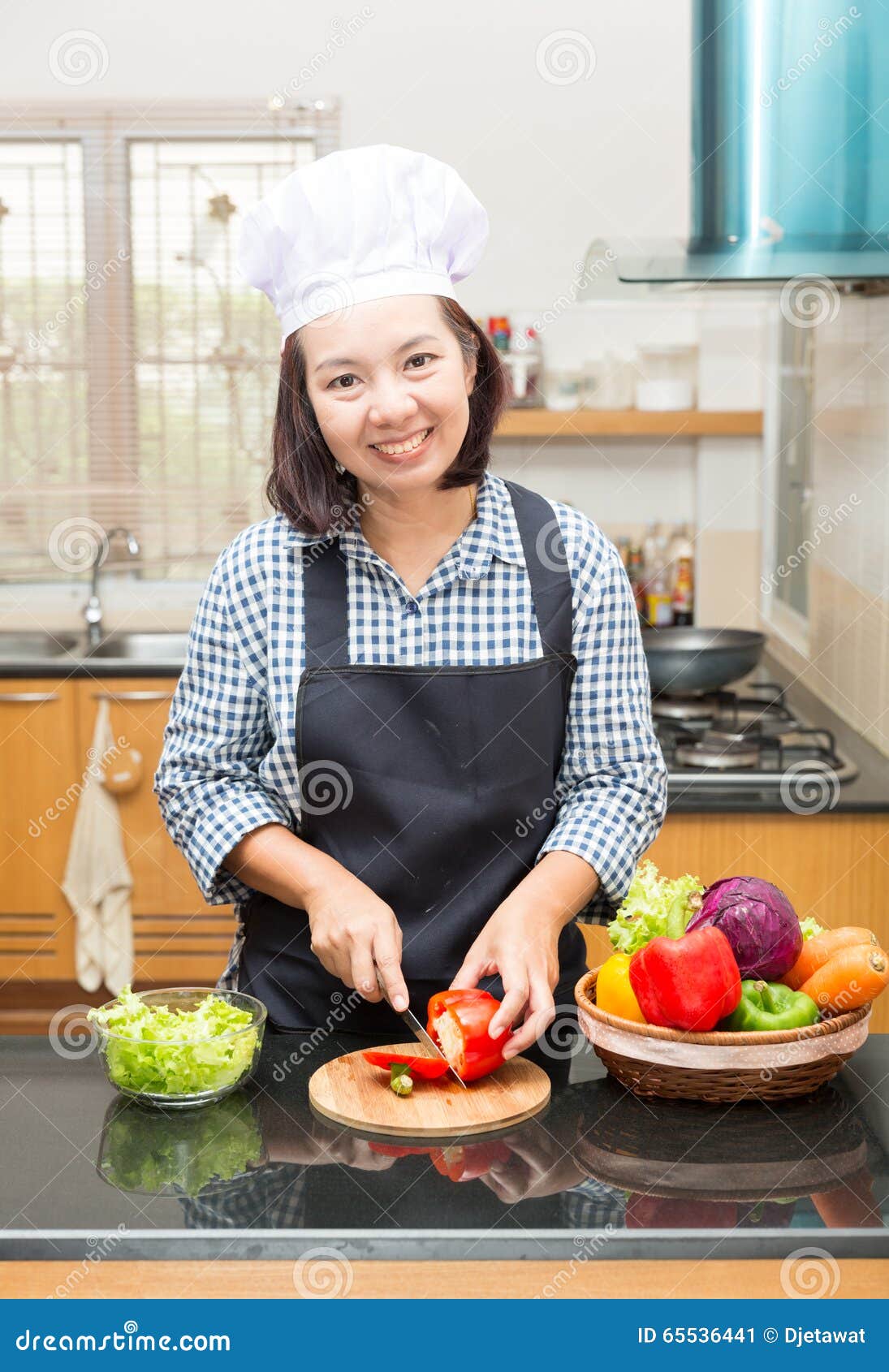 Lady Chef Preparing Ingredient To Make Salad Stock Image - Image of ...