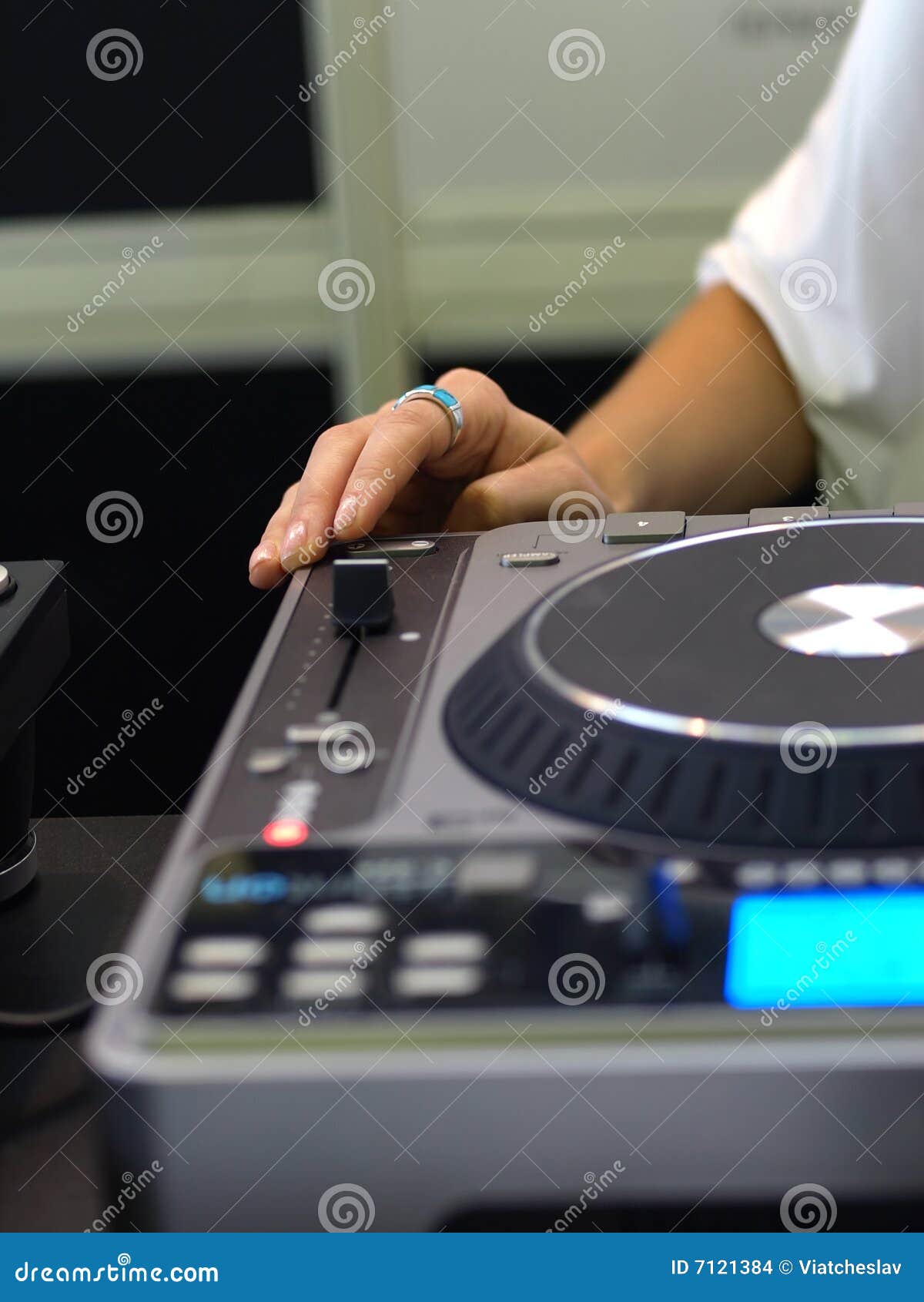 Lady DJ`s hand stock photo. Image of lady, spinning, nightclub - 7121384