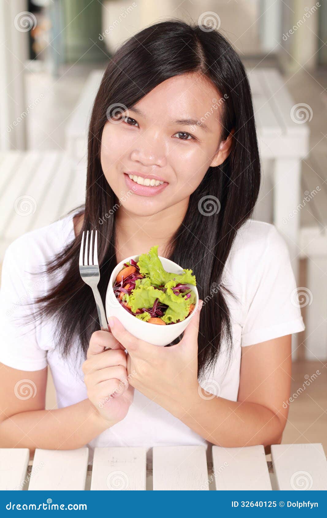 Lady eat vegetable salad stock image. Image of vegetable - 32640125