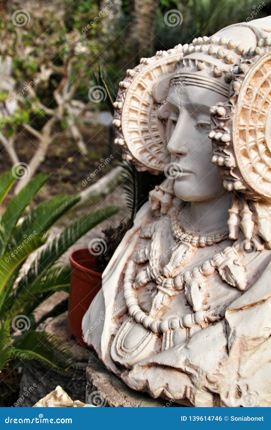 Lady of Elche Bust in a Garden Under the Sun Stock Photo - Image of ...