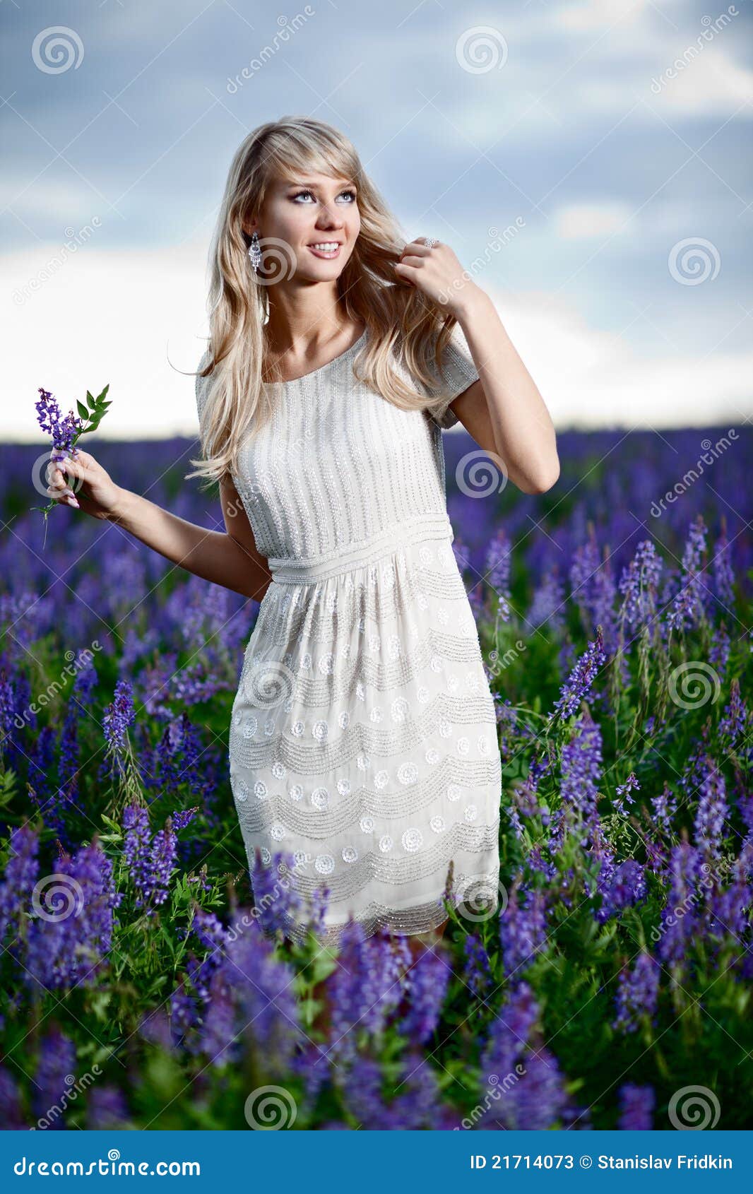 Lady in a field stock image. Image of beauty, blossom - 21714073