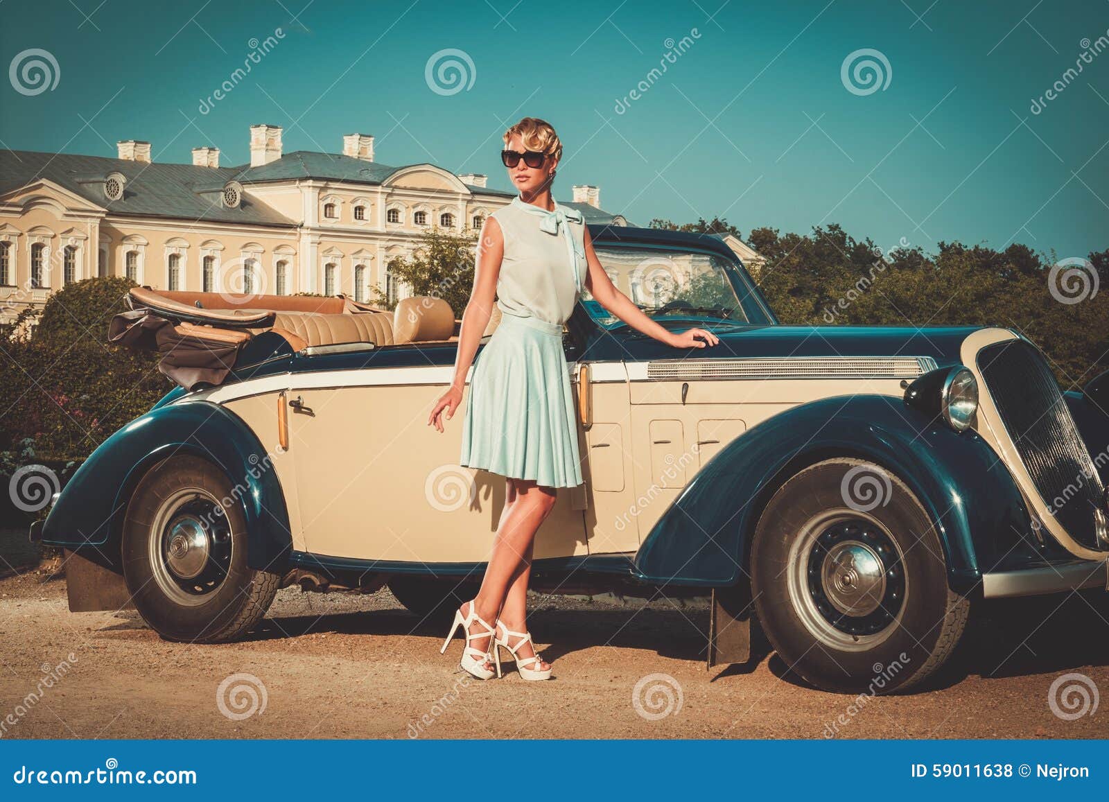 Lady Near Classic Convertible Stock Photo - Image of style, dress: 59011638