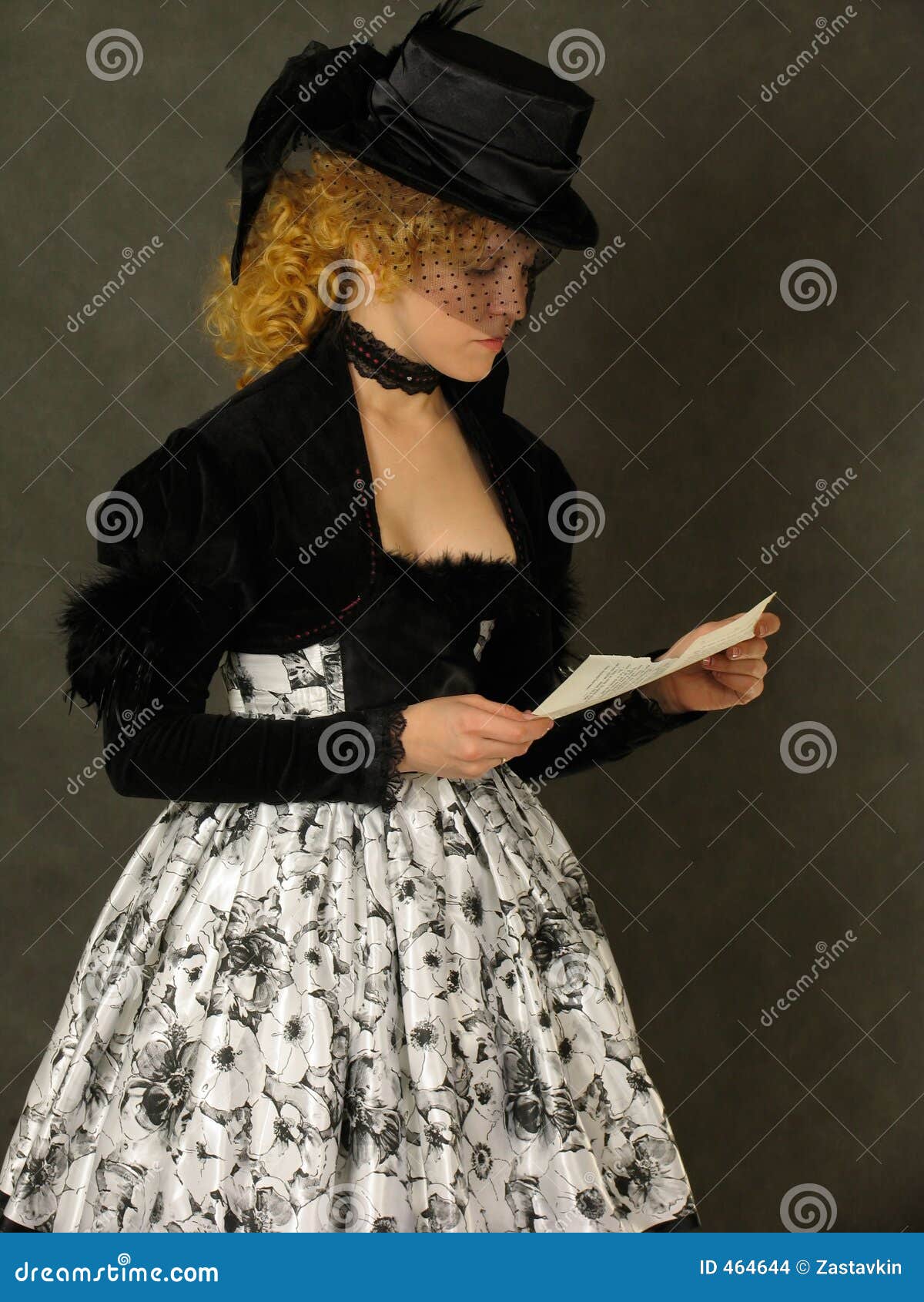 Lady reading the letter stock photo. Image of beautiful - 464644
