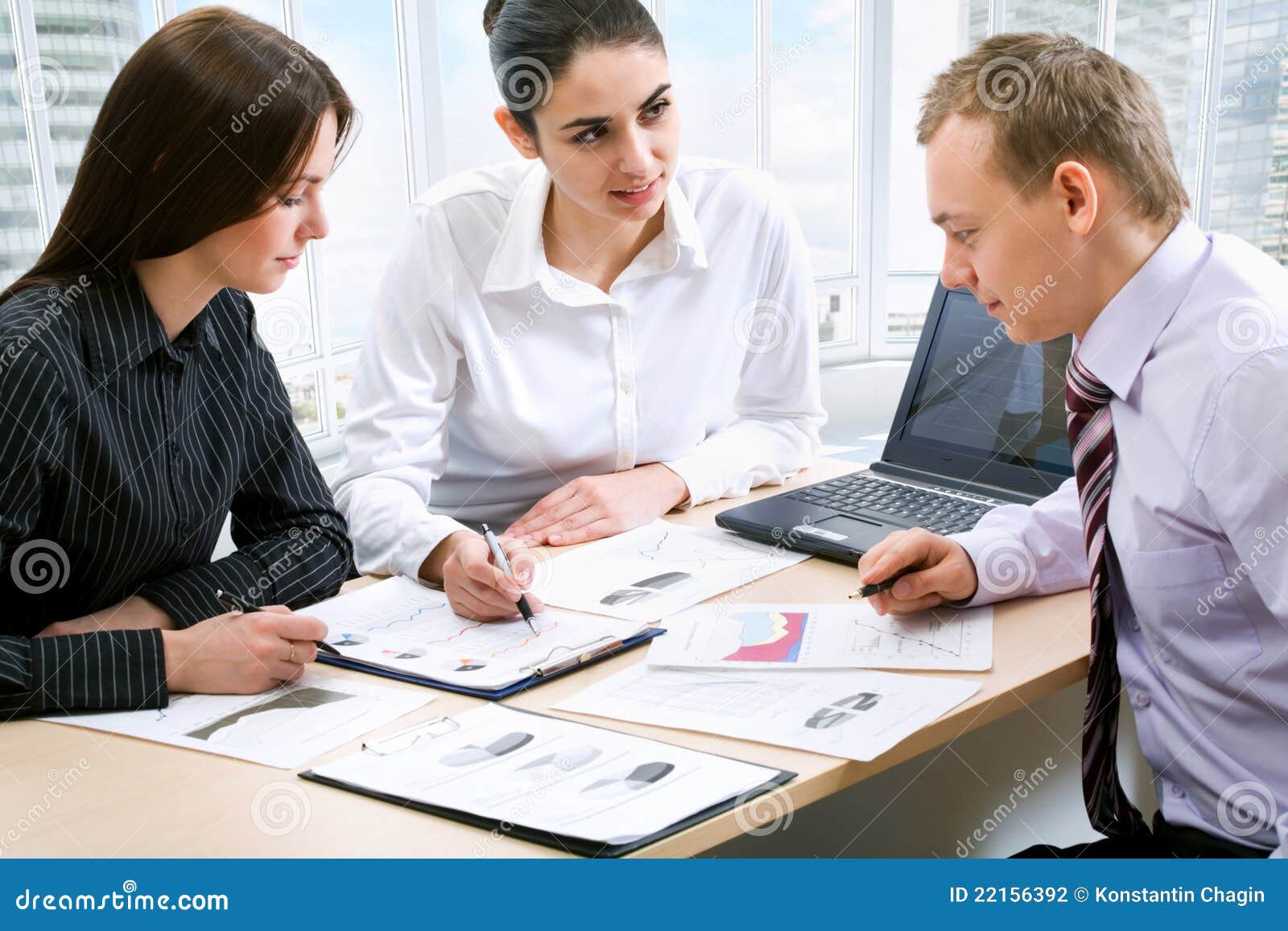 Lagarbete arkivfoto. Bild av affärsman, grupp, ledare - 22156392