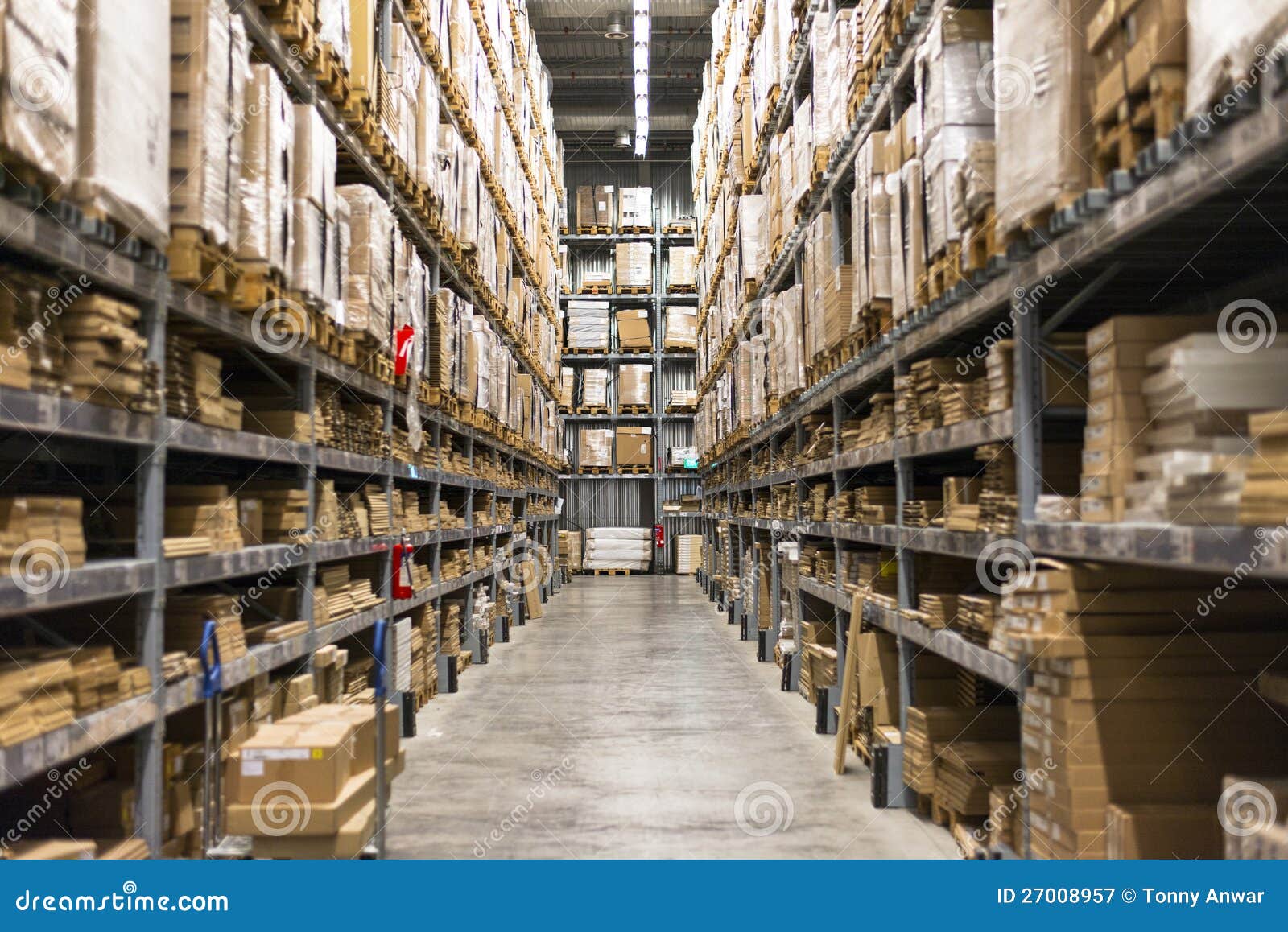 Lager stockbild. Bild von kommerziell, logistisch, sicherheit - 27008957