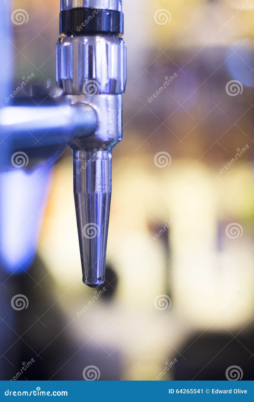 Lager Draft Beer Pump in Pub Bar Stock Image - Image of beers, drinking ...