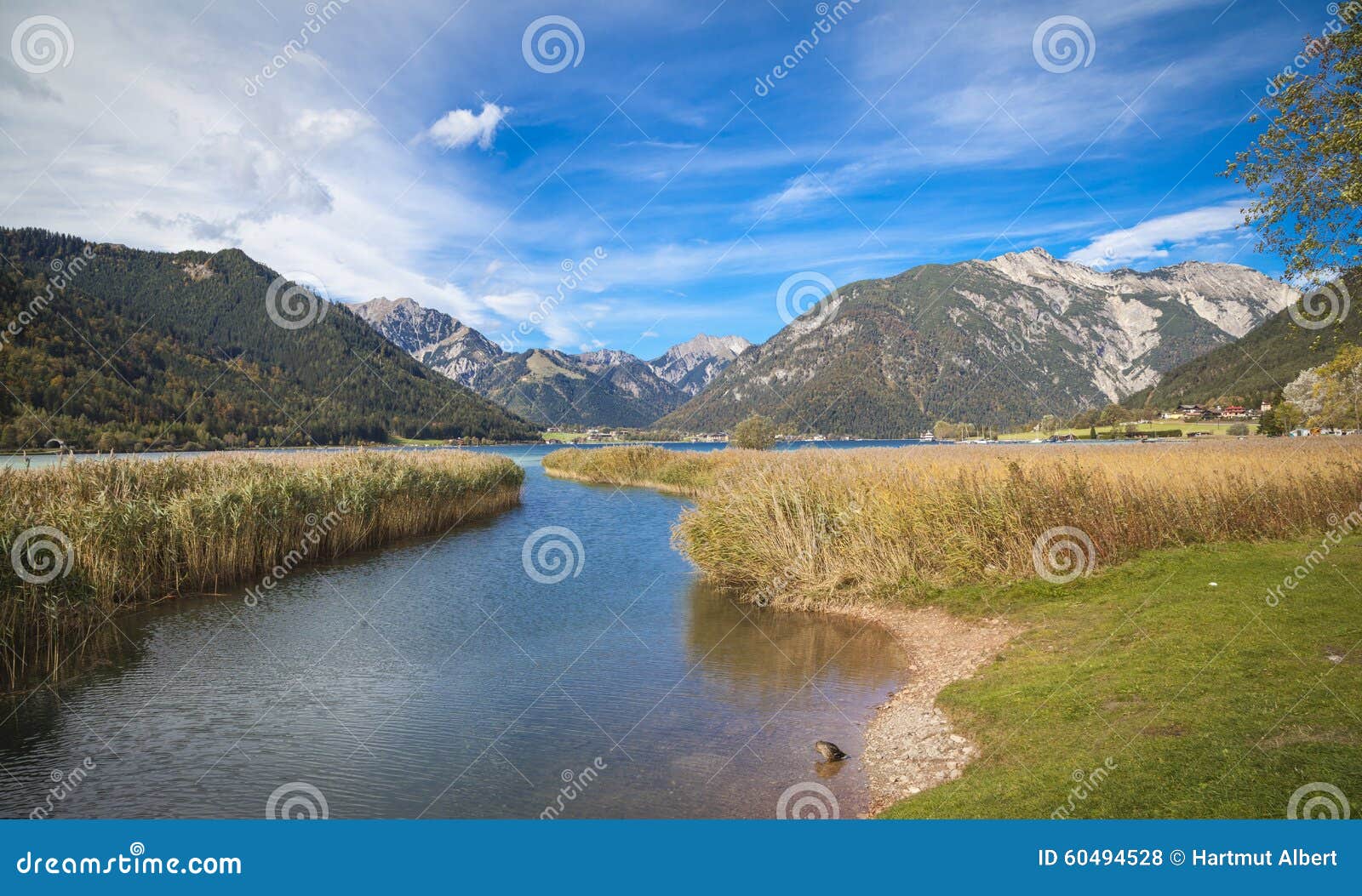 Lago Achensee en el Tirol foto de archivo. Imagen de tirol - 60494528