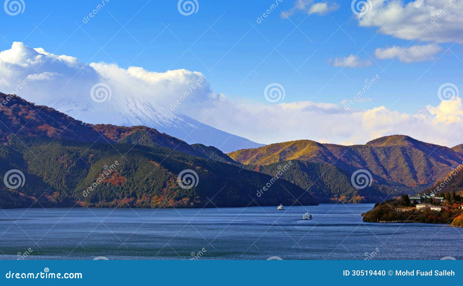 Lago Ashi Japan foto de archivo. Imagen de fuji, horizonte - 30519440