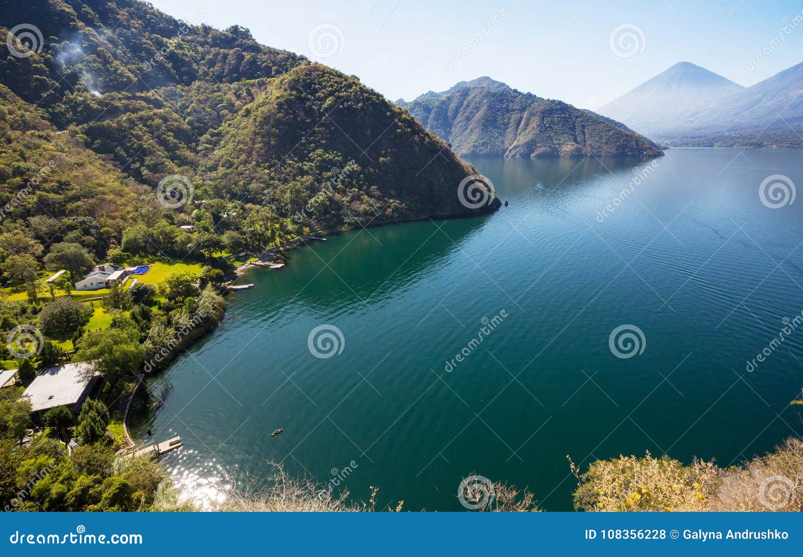 Lago Atitlan foto de archivo. Imagen de auténtico, pedro - 108356228