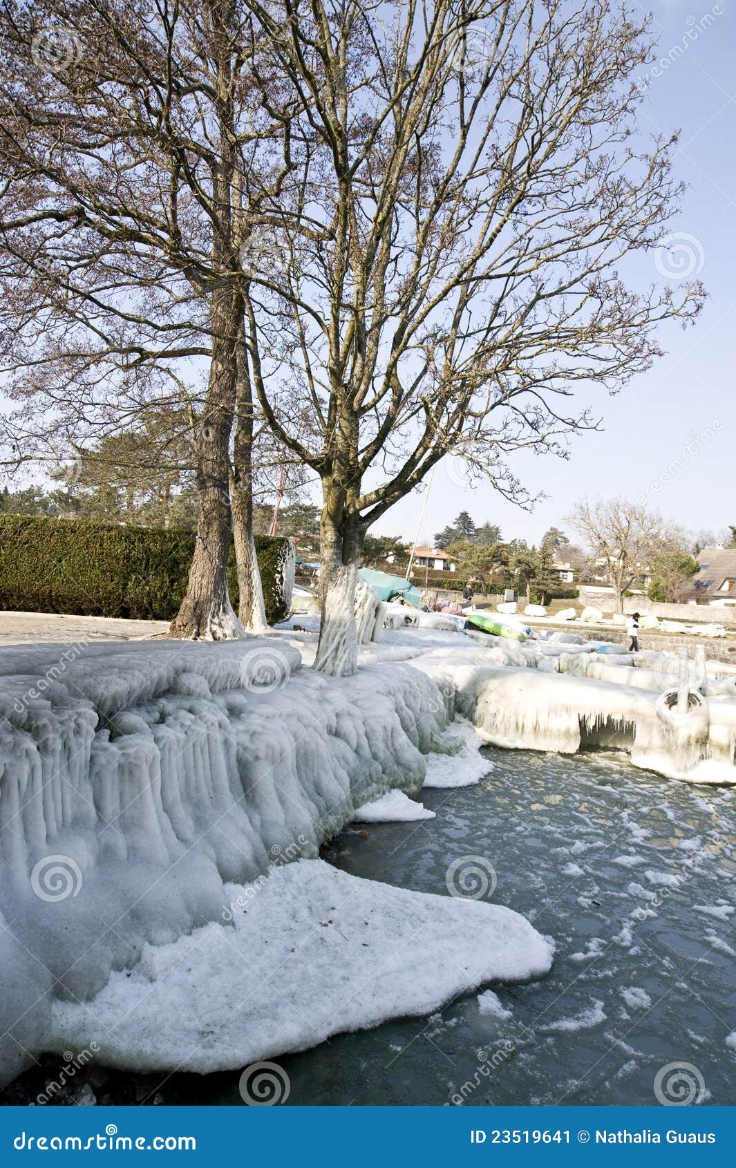 Lago congelado imagen de archivo. Imagen de lago, suiza - 23519641