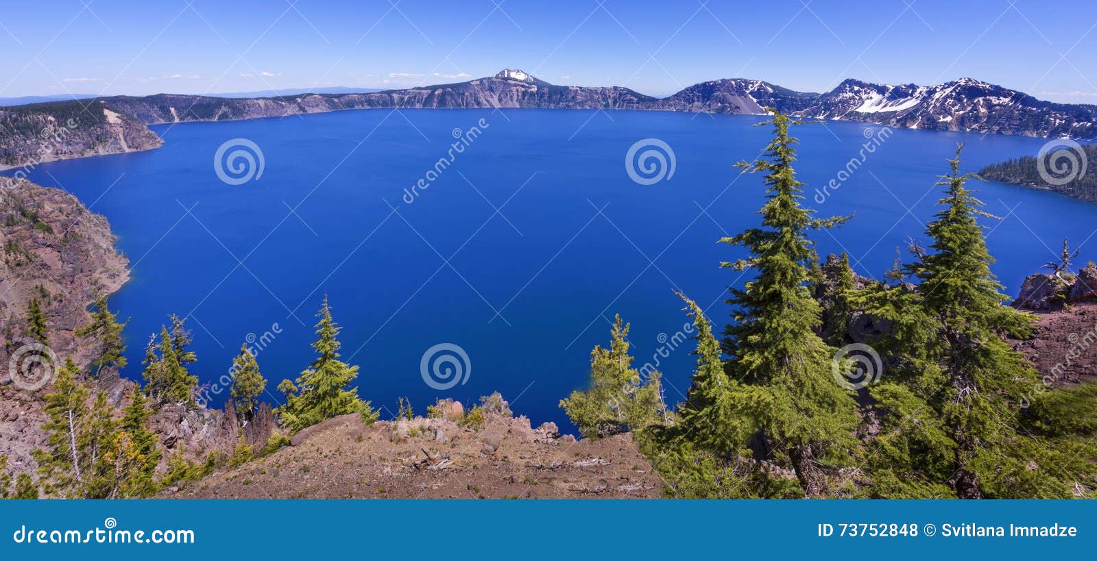 Lago crater fotografia stock. Immagine di nordoccidentale - 73752848