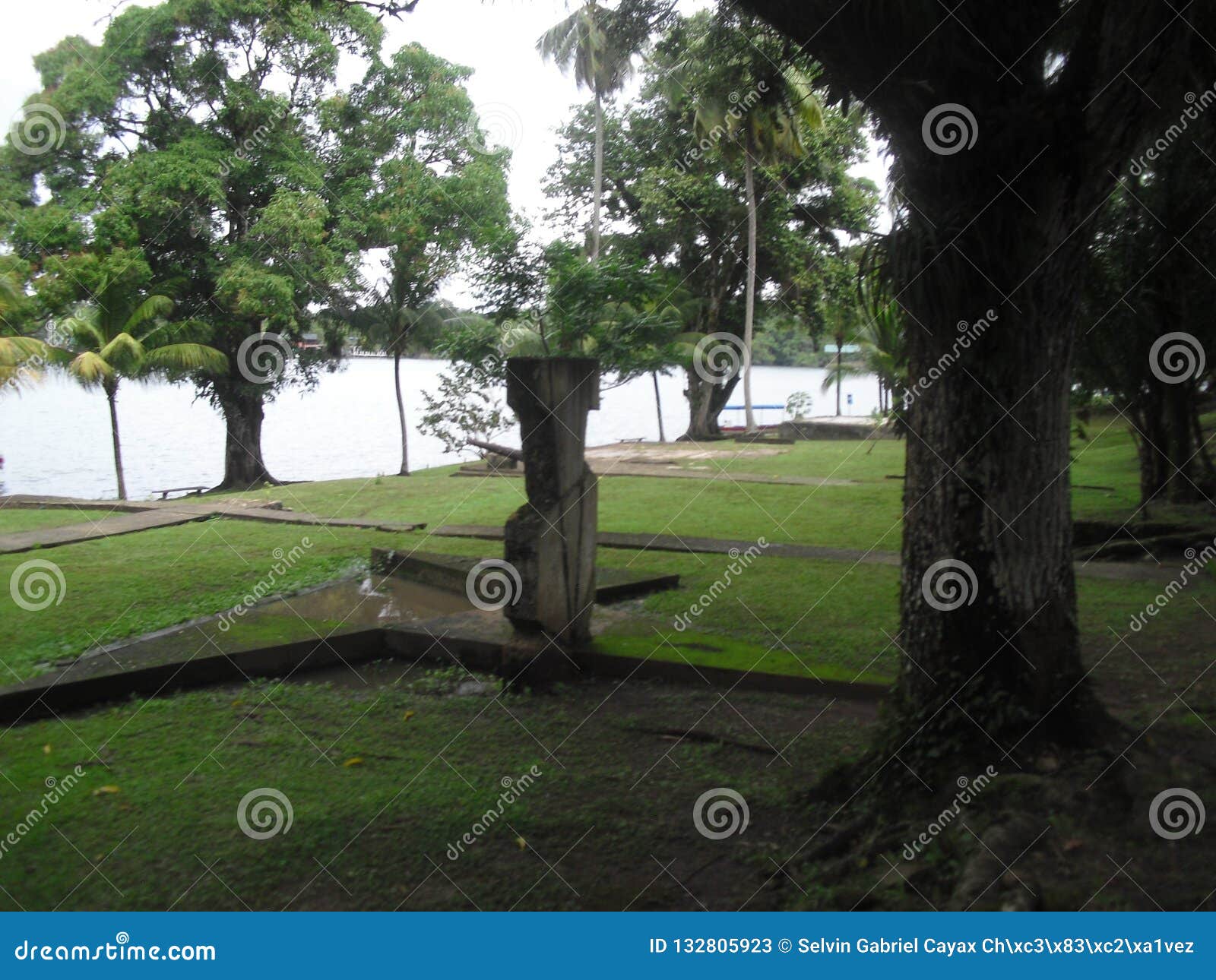 Lago De Rio Dulce, Izabal, Guatemala, America Central 55 Imagen de ...