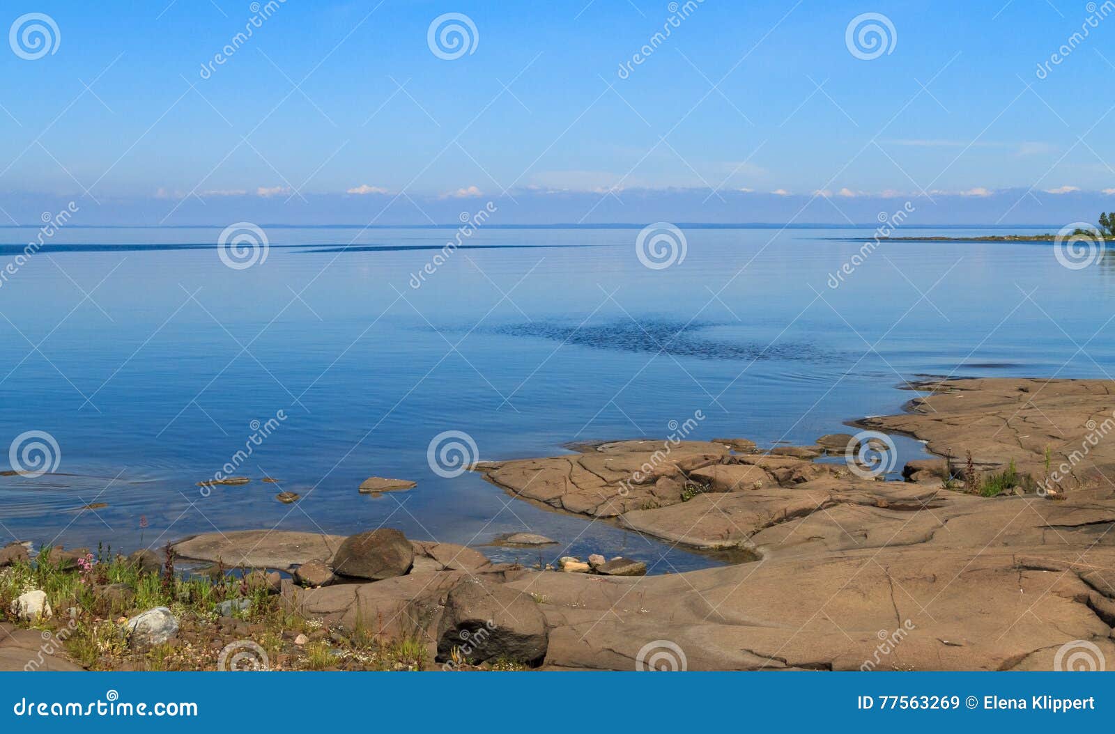 Lago ladoga imagen de archivo. Imagen de distancia, océano - 77563269
