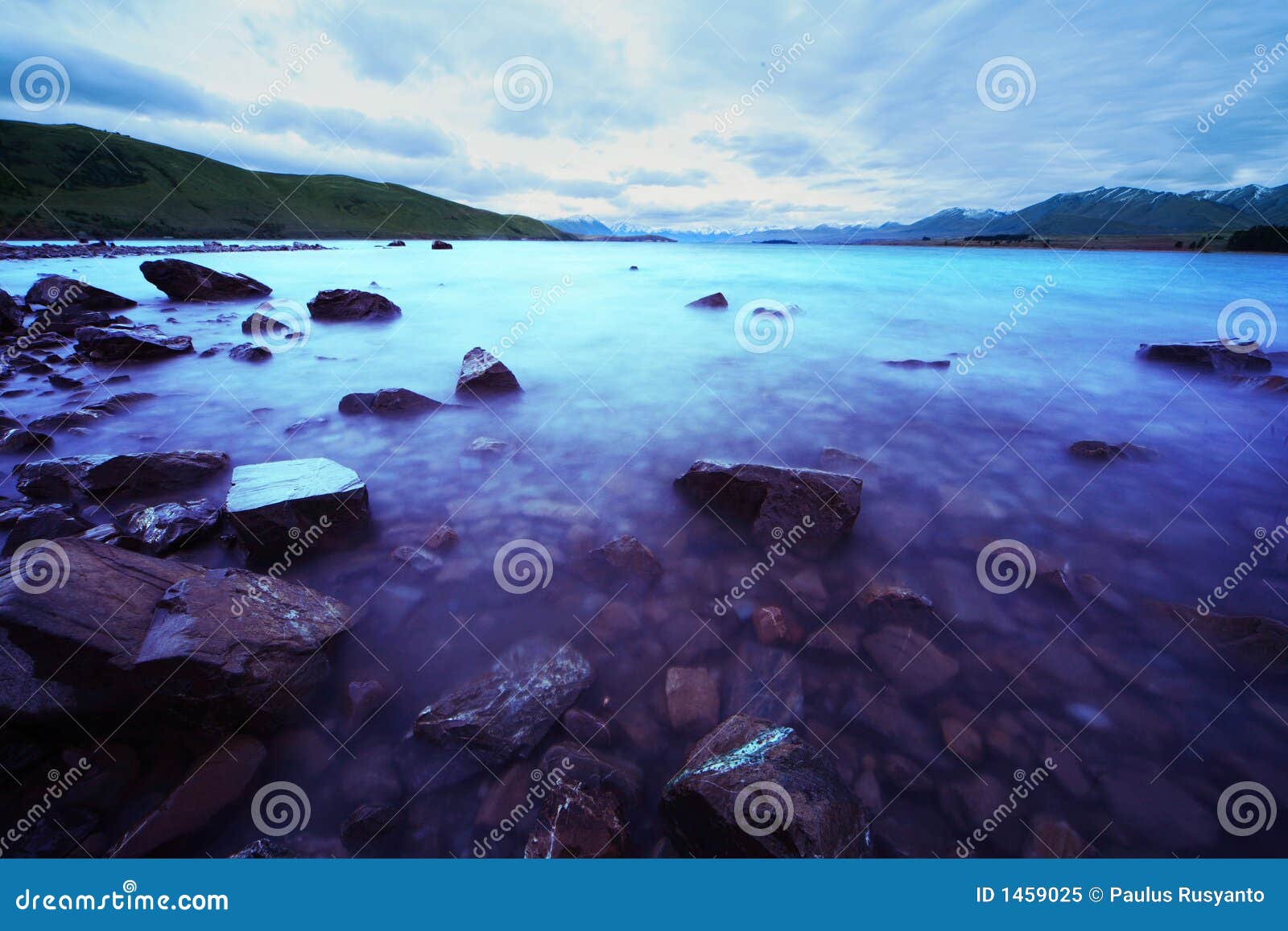 Lago magico Tekapo immagine stock. Immagine di piacevole - 1459025
