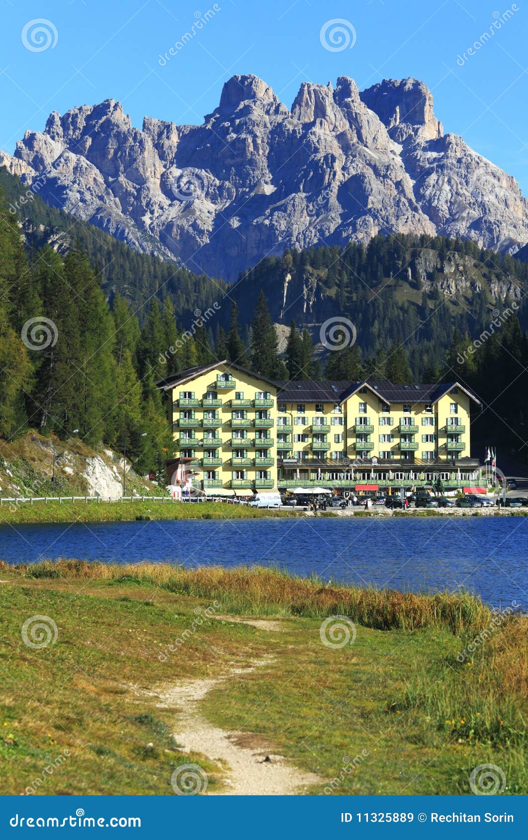 Lago Misurina immagine stock. Immagine di destinazione - 11325889