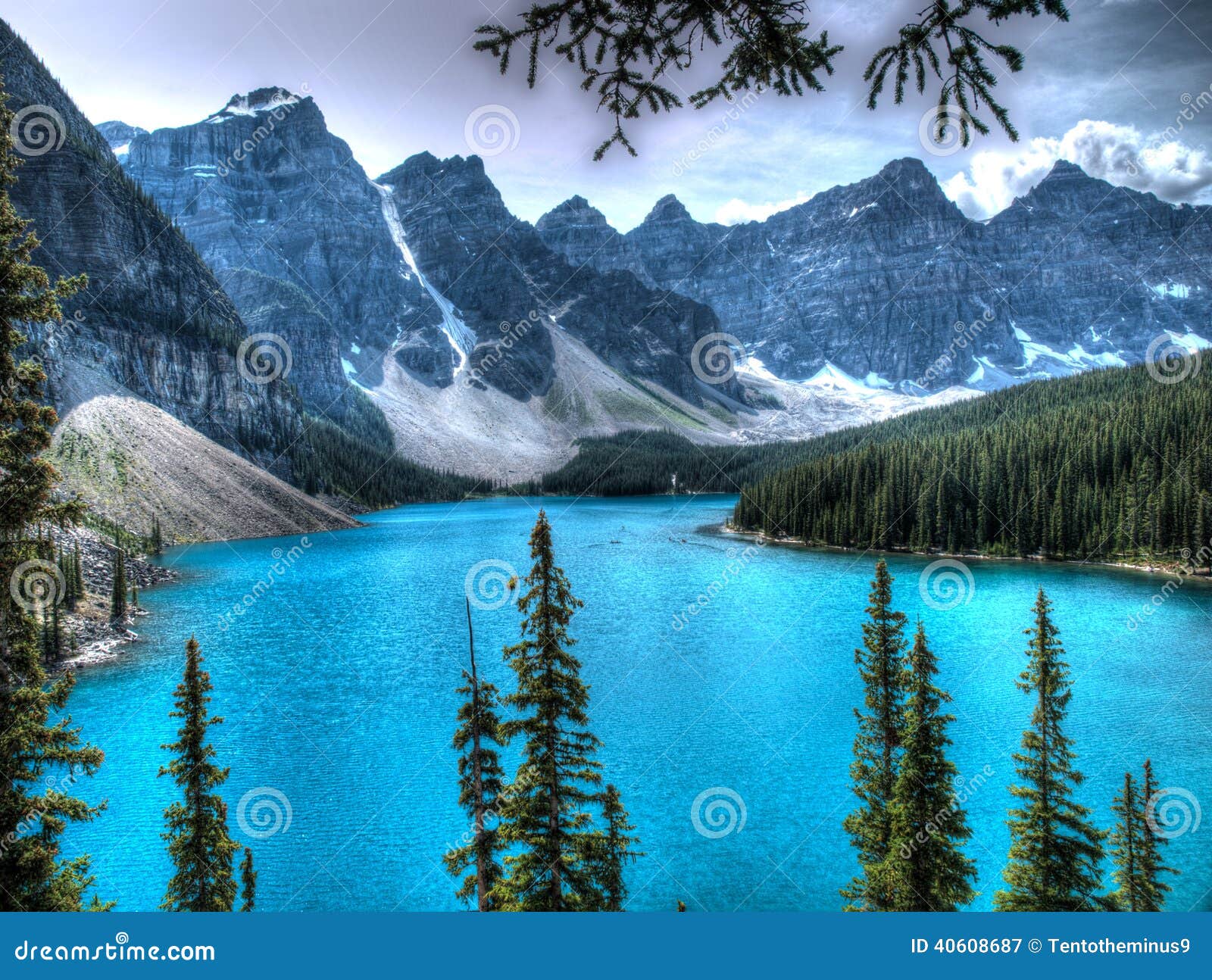 Lago moraine, Canadá imagen de archivo. Imagen de moreno - 40608687