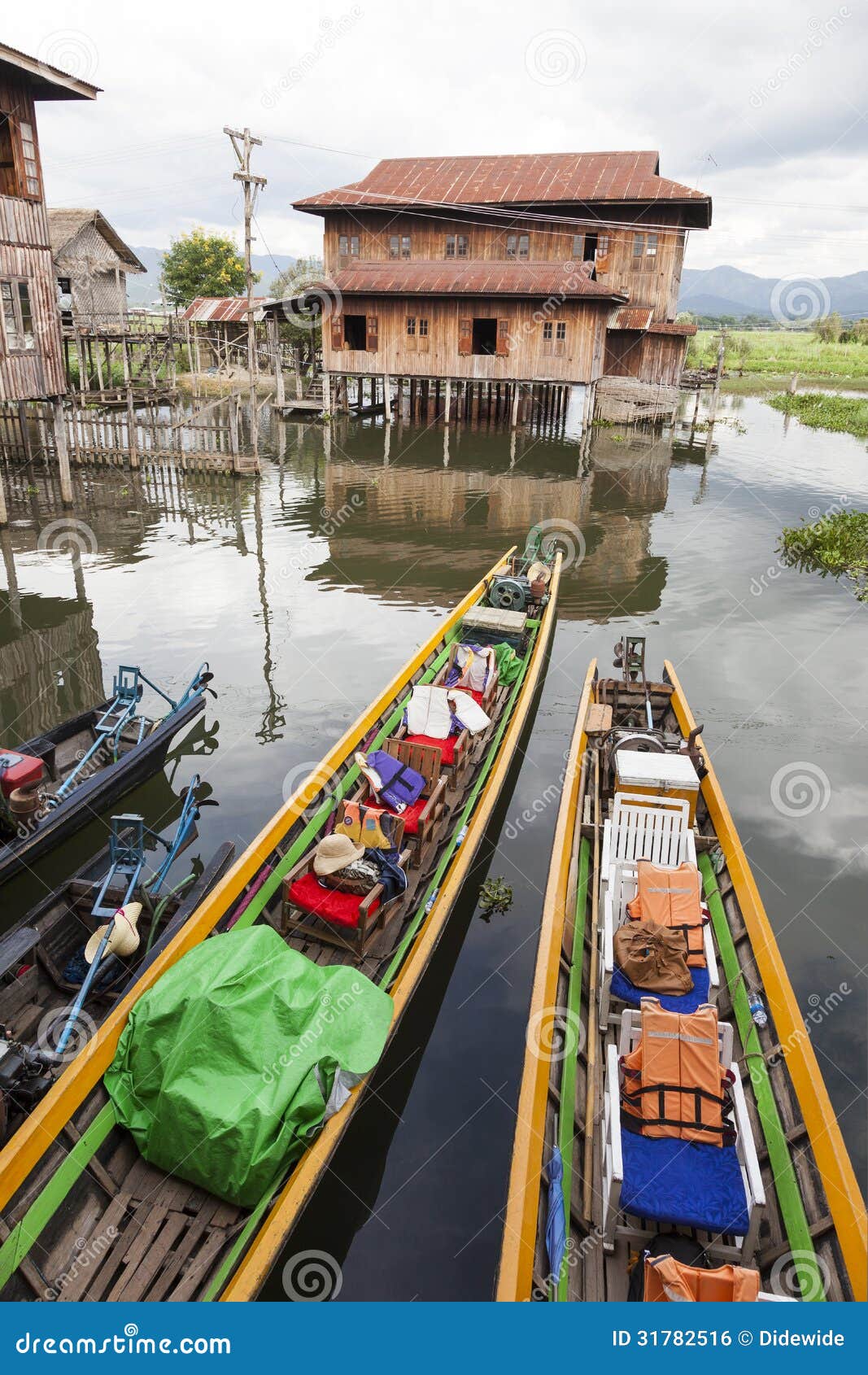 Lago Myanmar Inle foto de archivo. Imagen de turismo - 31782516