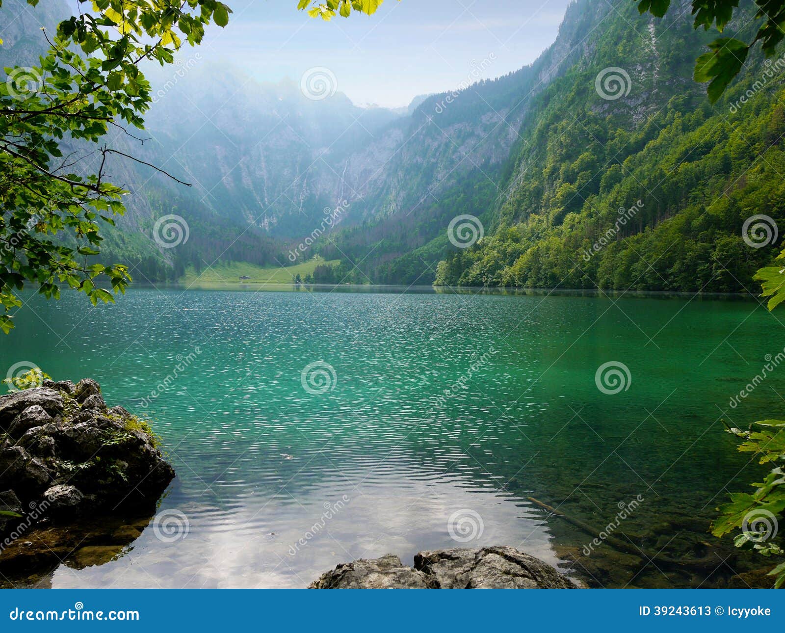 Lago Obersee, Berchtesgaden, Alemania Imagen de archivo - Imagen de ...