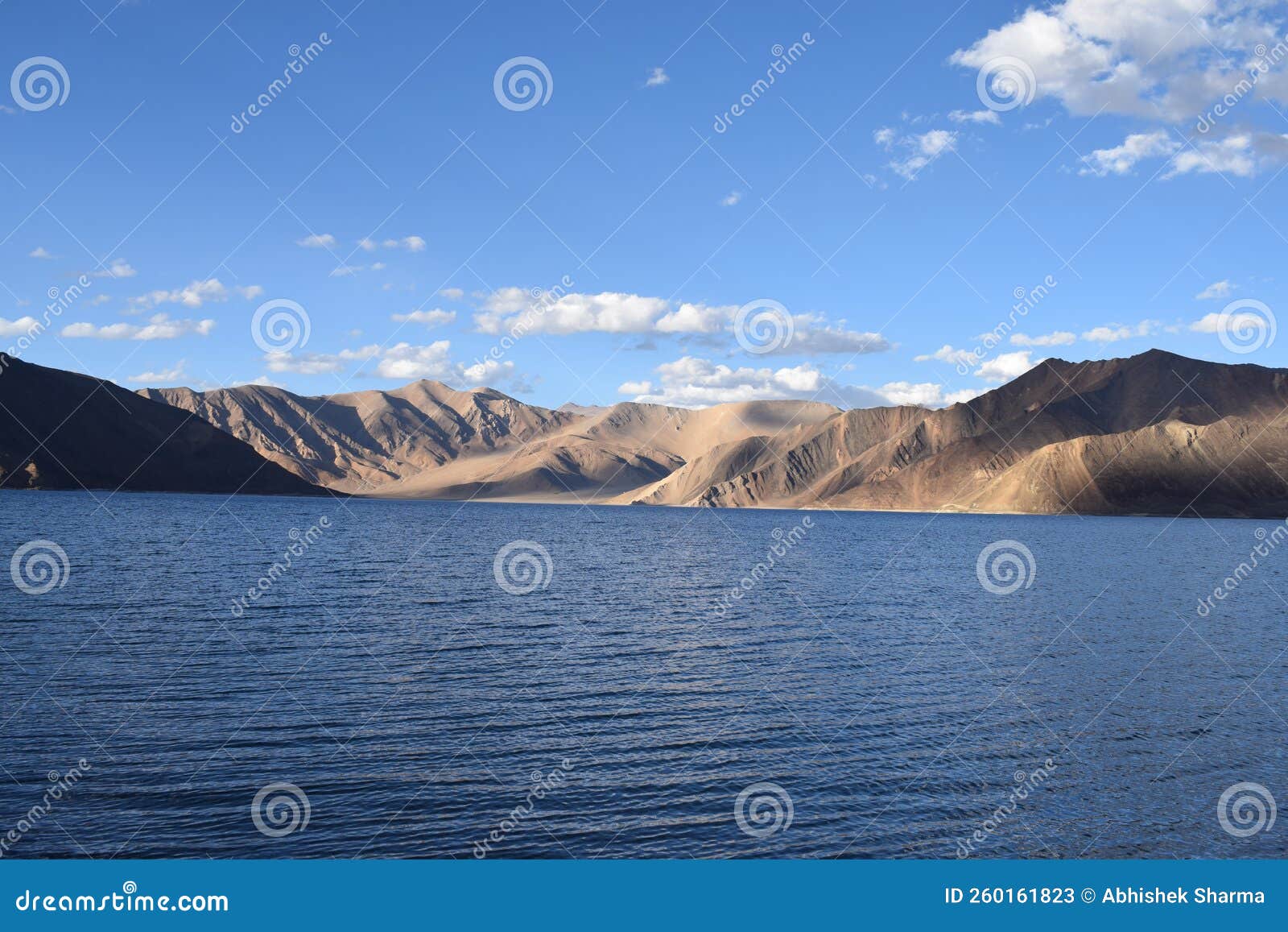 Lago pangong ladakh leh imagen de archivo. Imagen de lago - 260161823