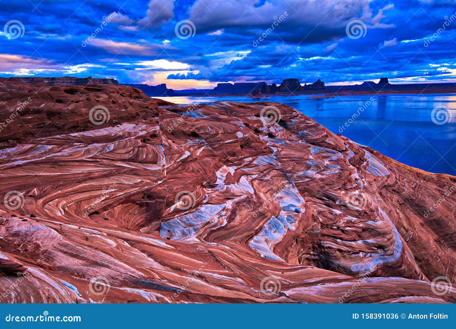 Lago Powell foto de archivo. Imagen de monumento, terreno - 158391036
