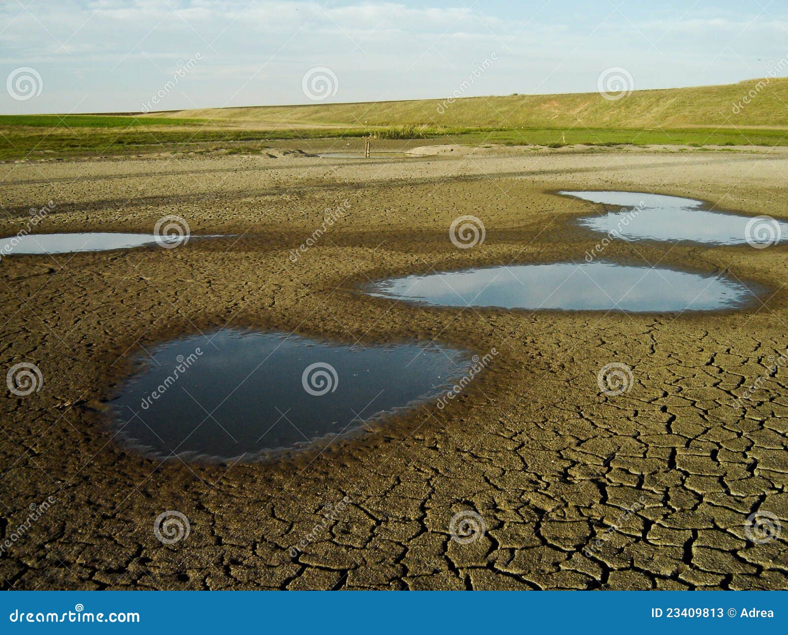 Lago seco imagem de stock. Imagem de campo, horizonte - 23409813