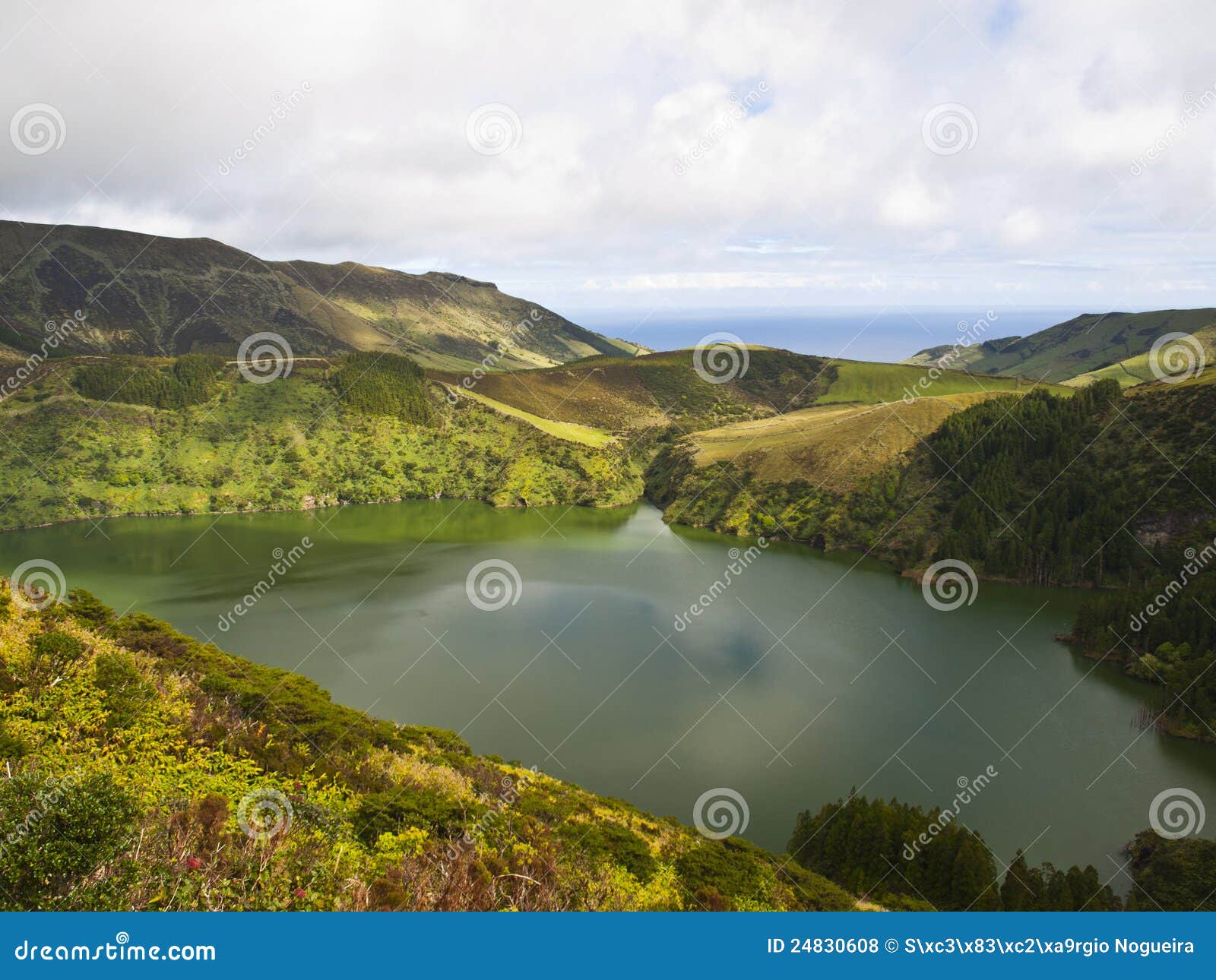 Lagoa Funda, Flores island stock photo. Image of ores - 24830608