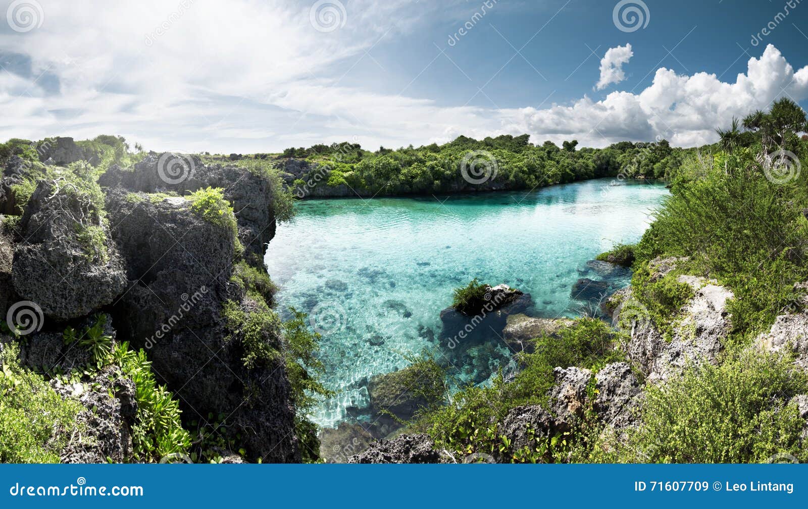 Laguna De Weekuri, Sumba, Indonesia Imagen de archivo - Imagen de ...