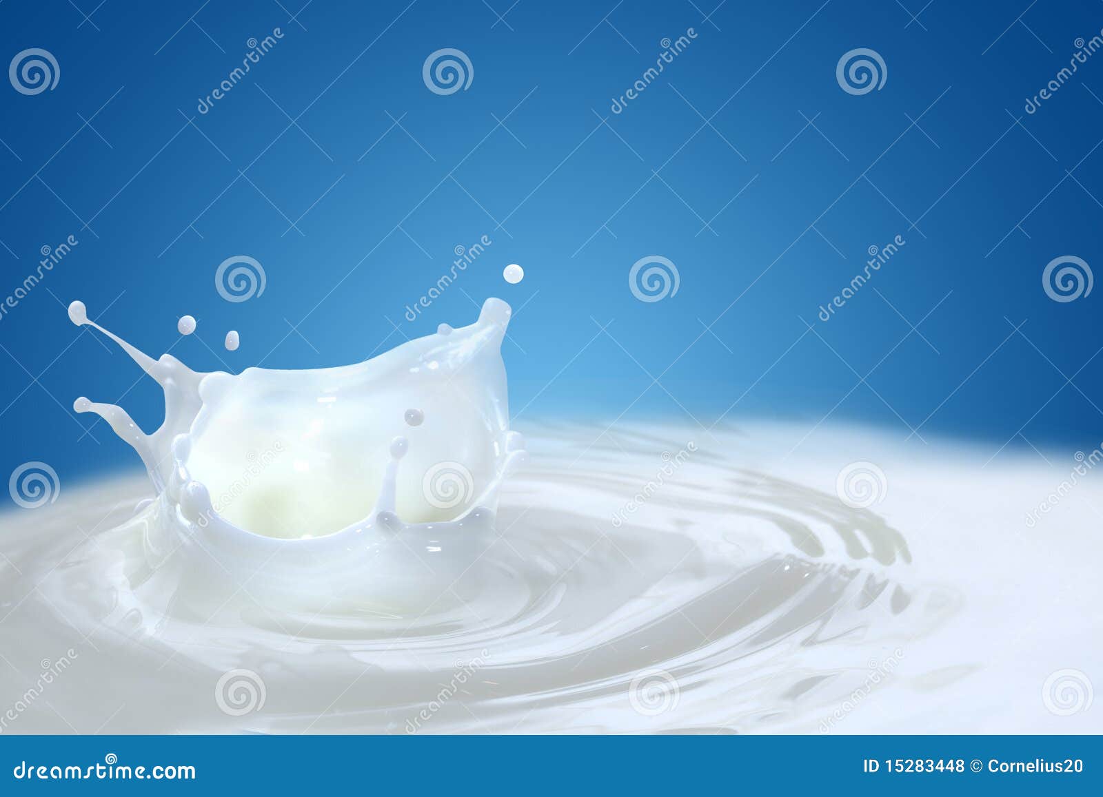 Lait photo stock. Image du lait, onde, boisson, fermer - 15283448