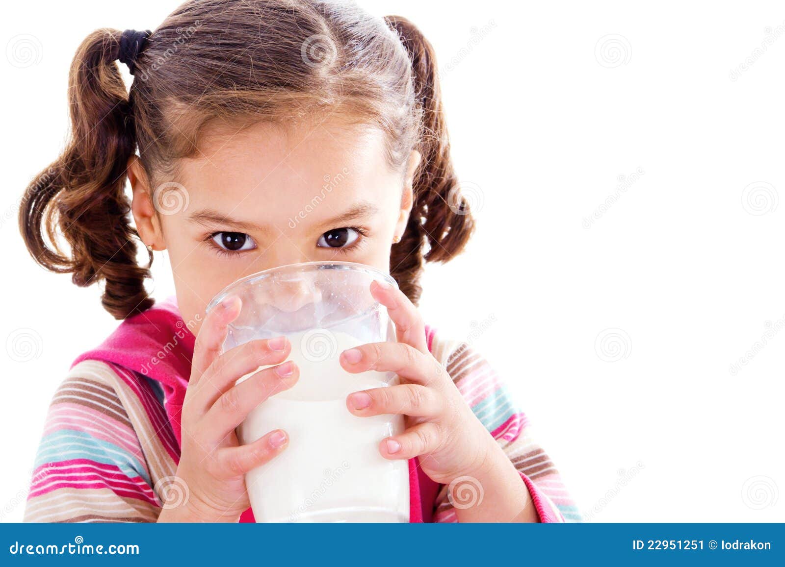 Lait De Consommation Denfant Image Stock Image Du Hispanique Gens