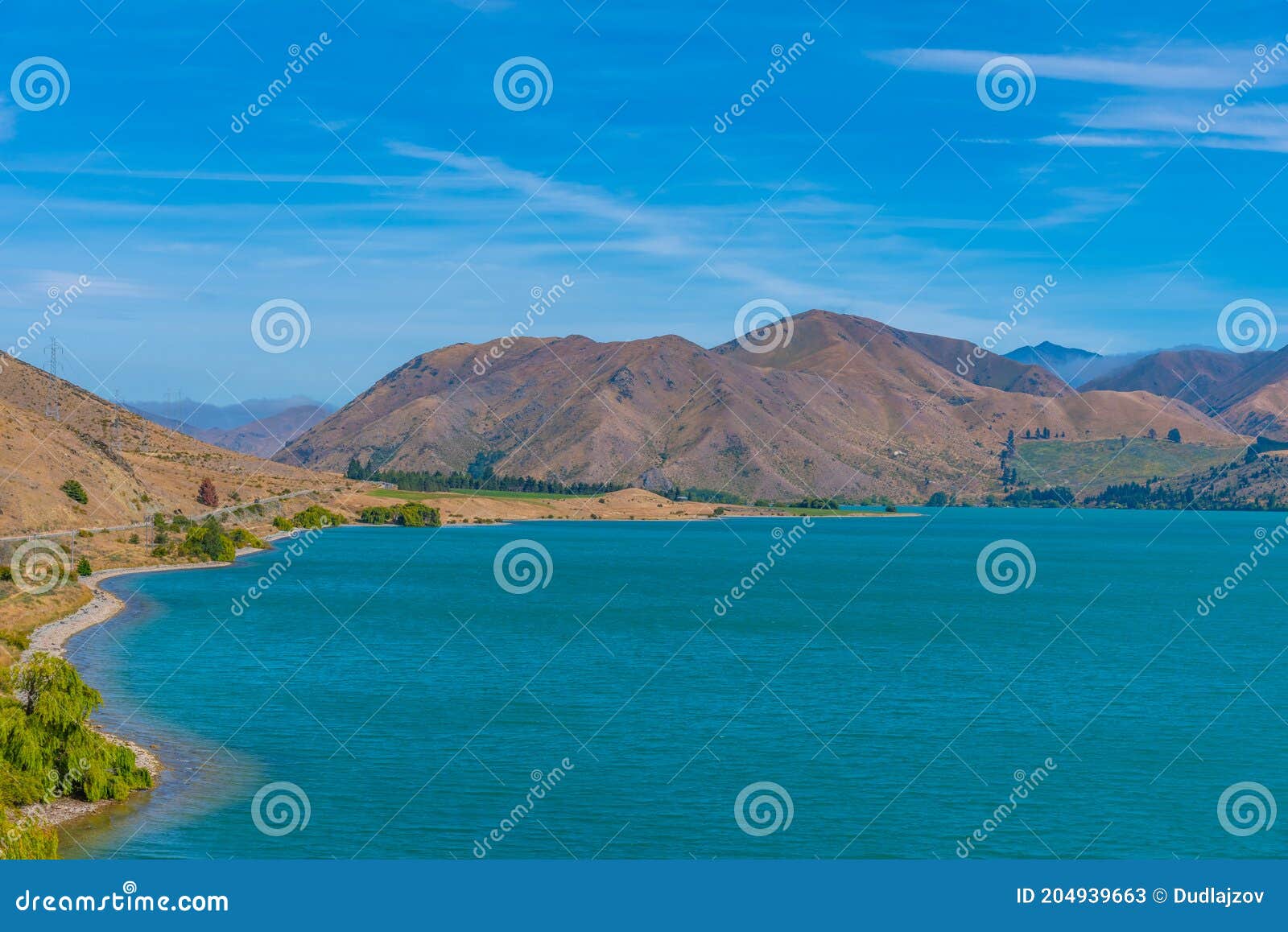 Lake Aviemore in New Zealand Stock Image - Image of field, shore: 204939663
