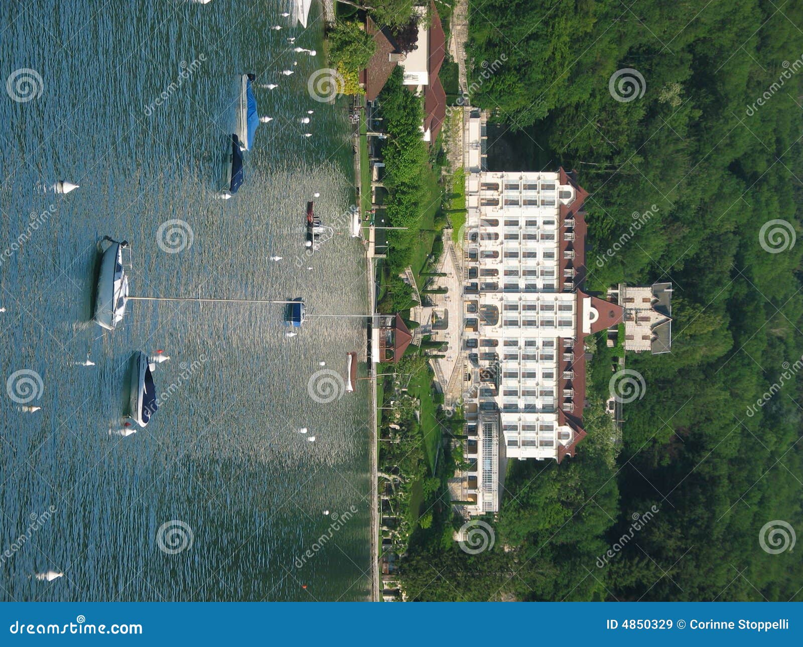 Lake and building (Annecy) stock image. Image of moutain - 4850329