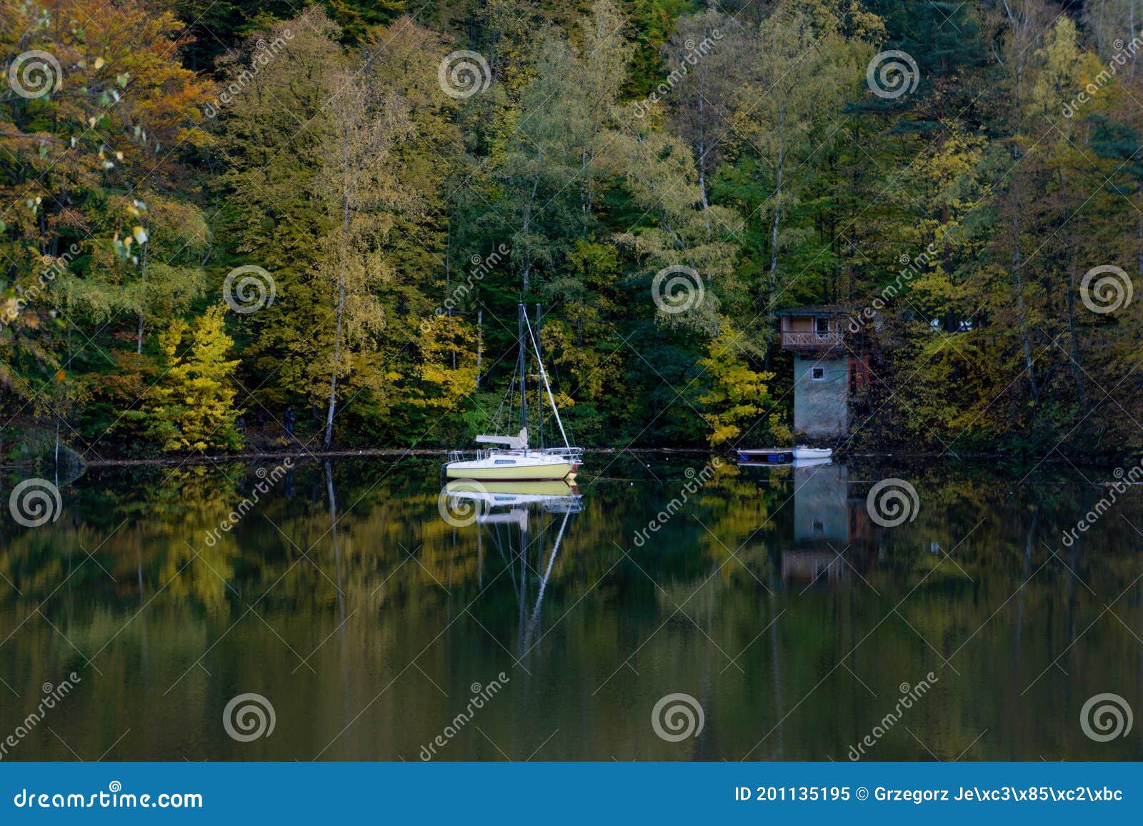 Lake Bystrzyckie in autumn stock image. Image of north - 201135195