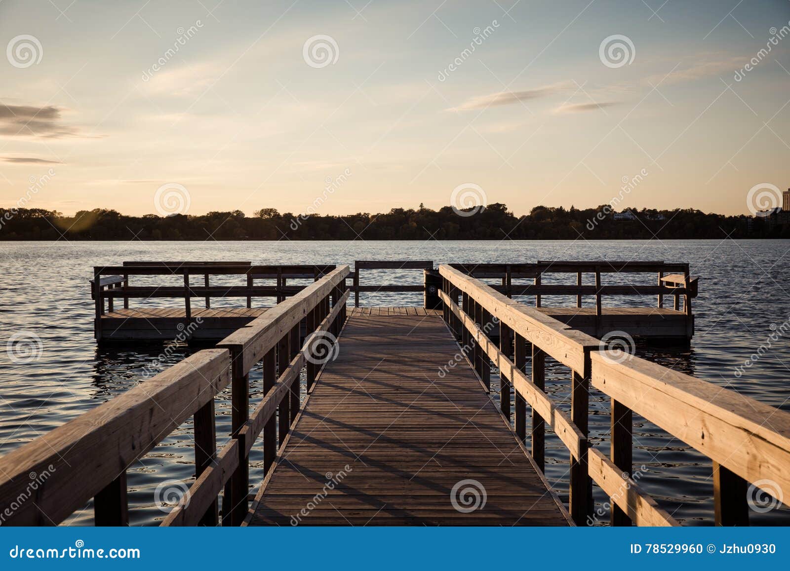 Lake Calhoun Minneapolis stock photo. Image of outdoors - 78529960