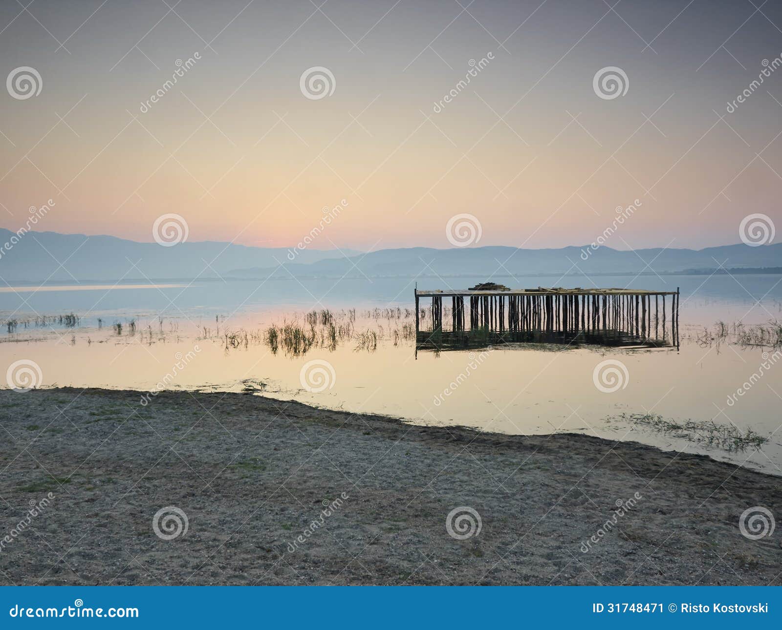 Lake in dawn stock image. Image of tranquillity, serenity - 31748471